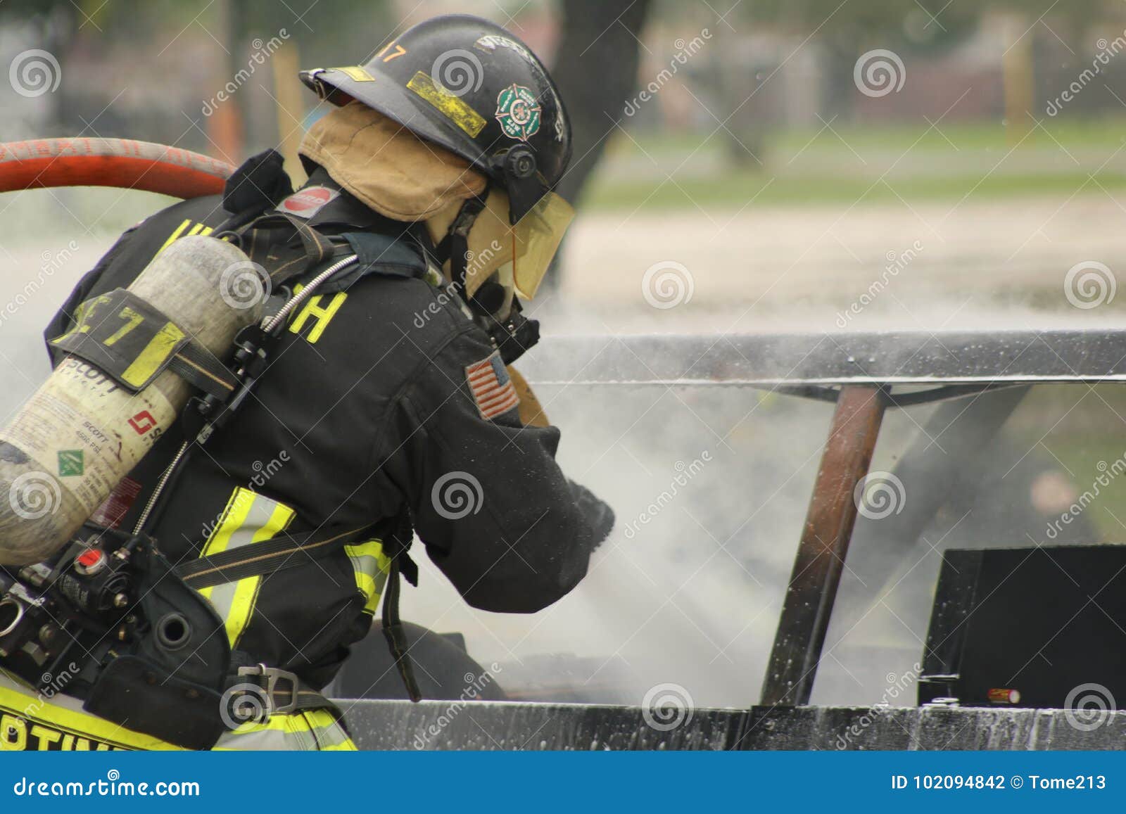 A firefighter on duty editorial photography. Image of gear - 102094842