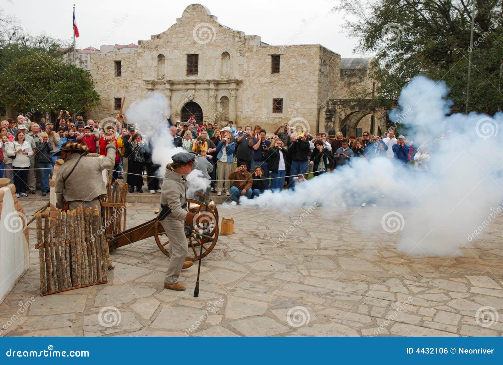 The First Shot at the Alamo Editorial Photo - Image of alamo, fight ...