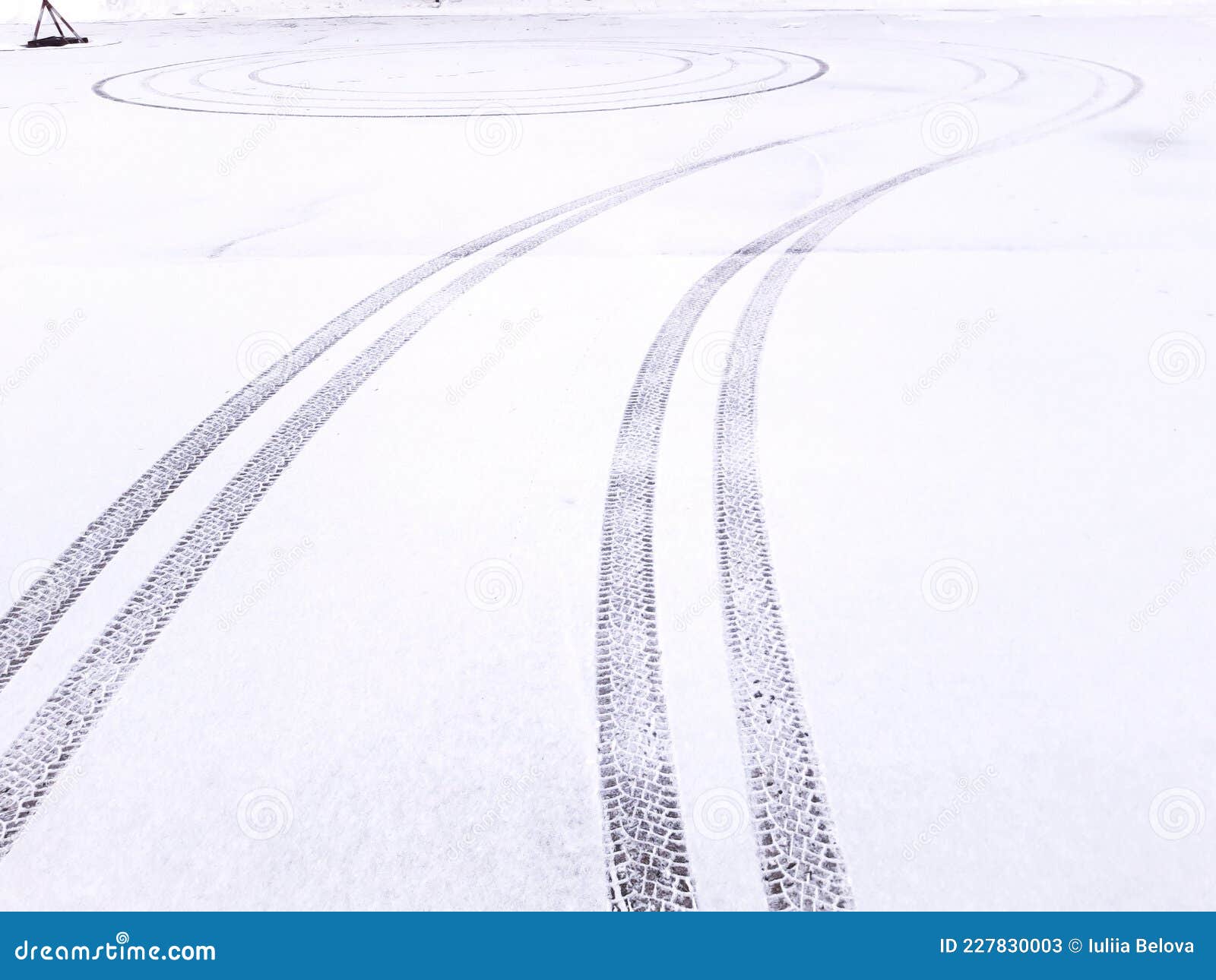 First Snow. the Imprint of the Wheels of the Car in a Circle Stock ...
