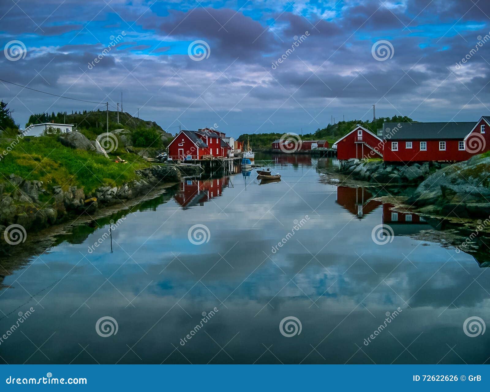 Fischerdorf Stamsund Norwegen Stockfoto - Bild von archipel, szenen ...