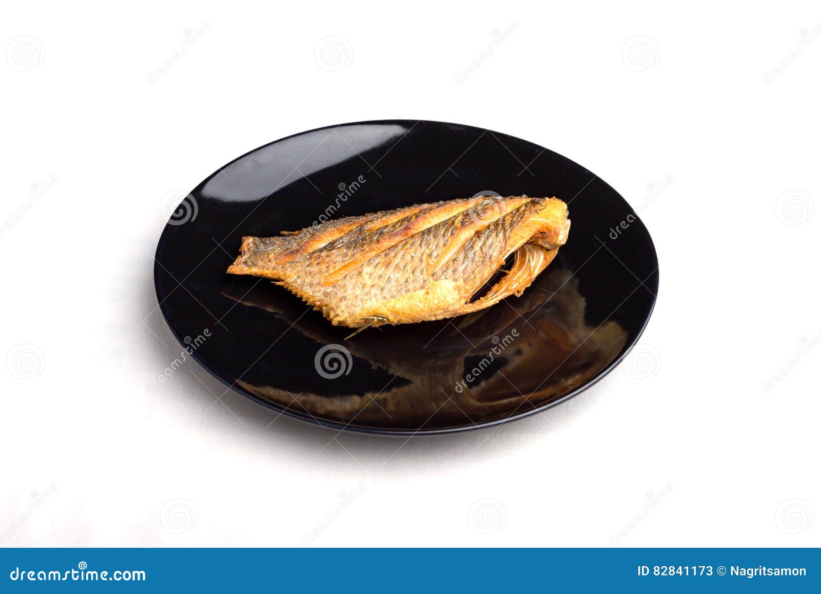 Fischrogen Auf Schwarzblech, Tilapia-Fisch, Planil Stockbild - Bild von ...