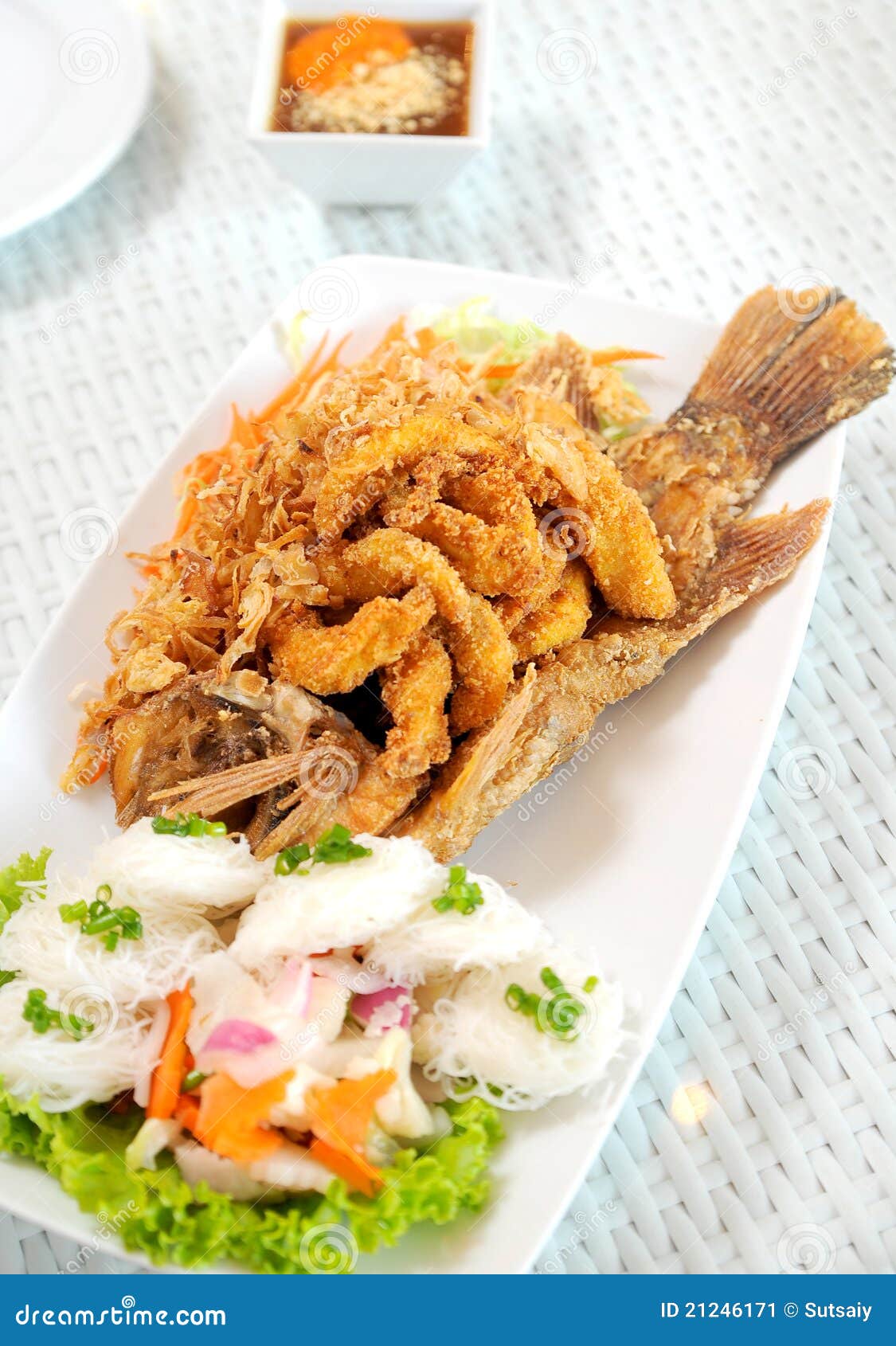 Fish dish stock image. Image of chinese, golden, cuisine - 21246171