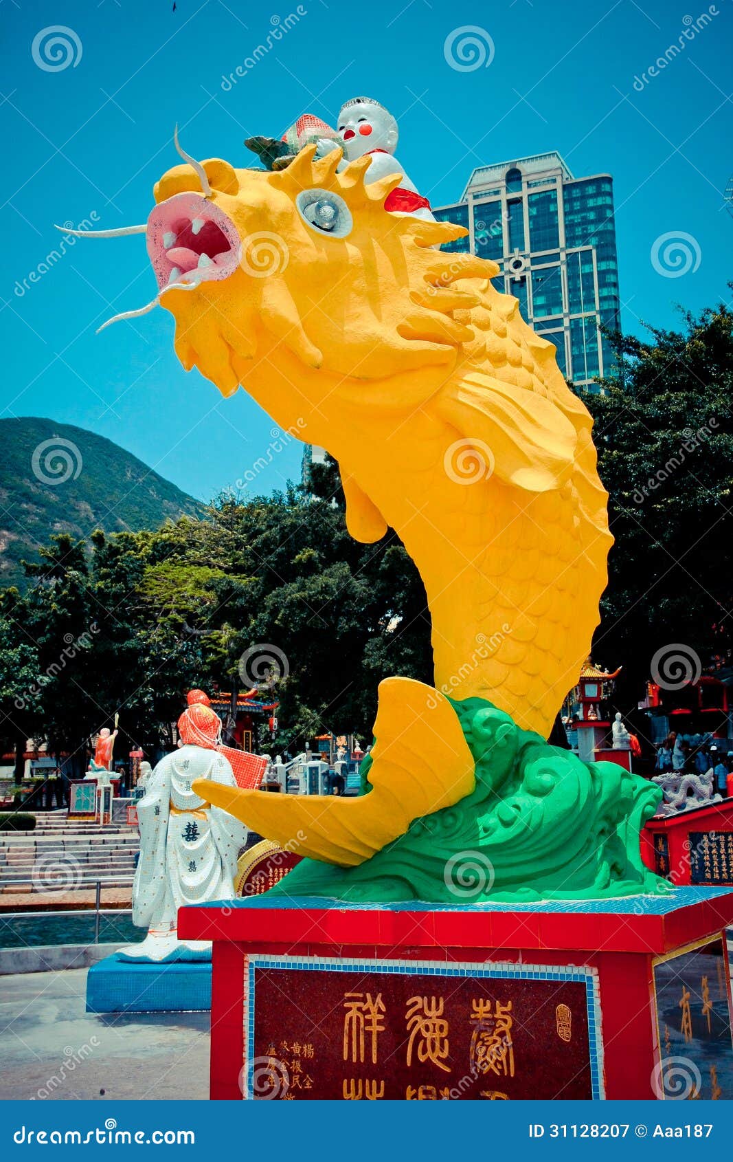 Fish fortune statue editorial photography. Image of architecture - 31128207