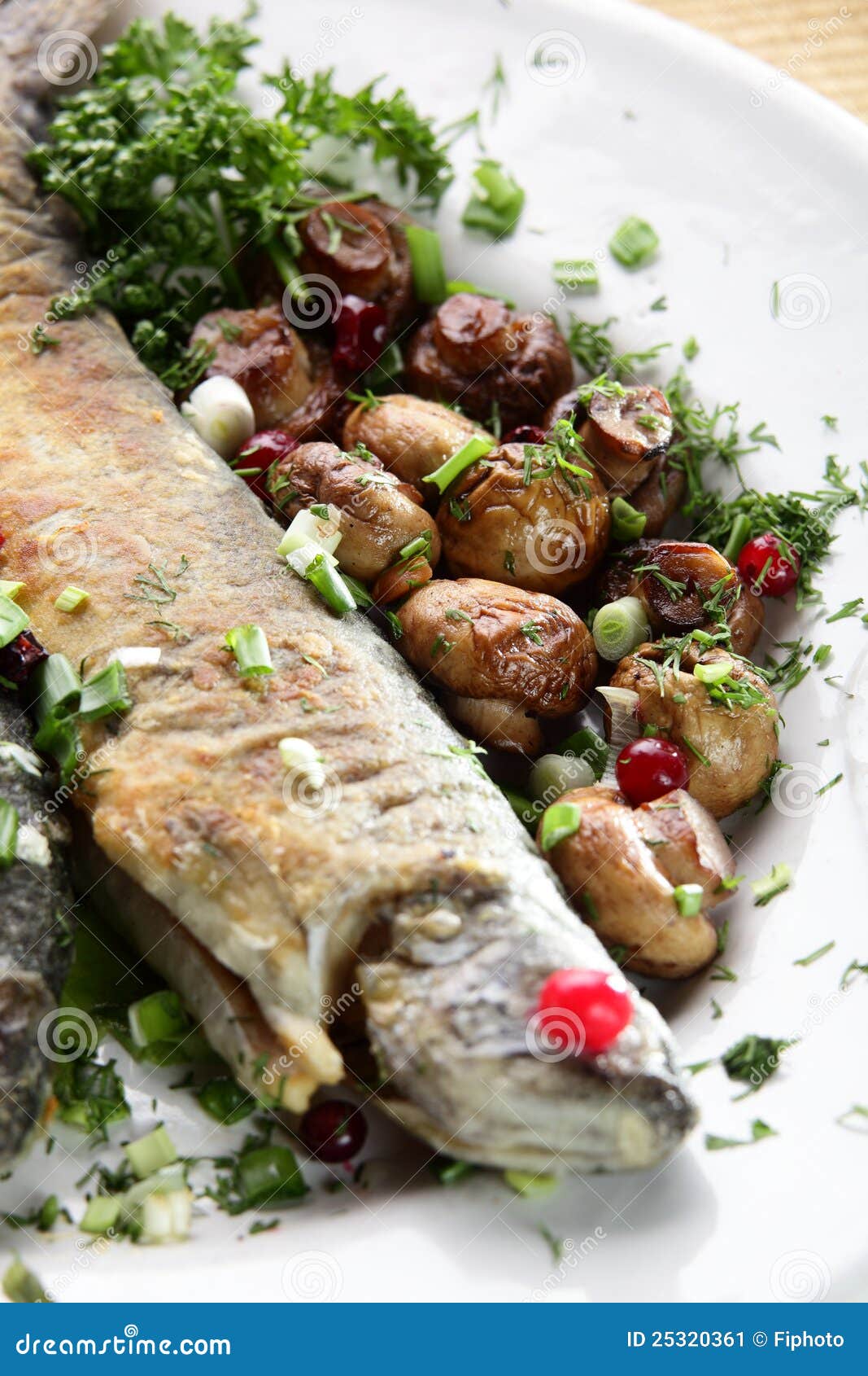 Fish with mushrooms stock image. Image of lemon, close - 25320361