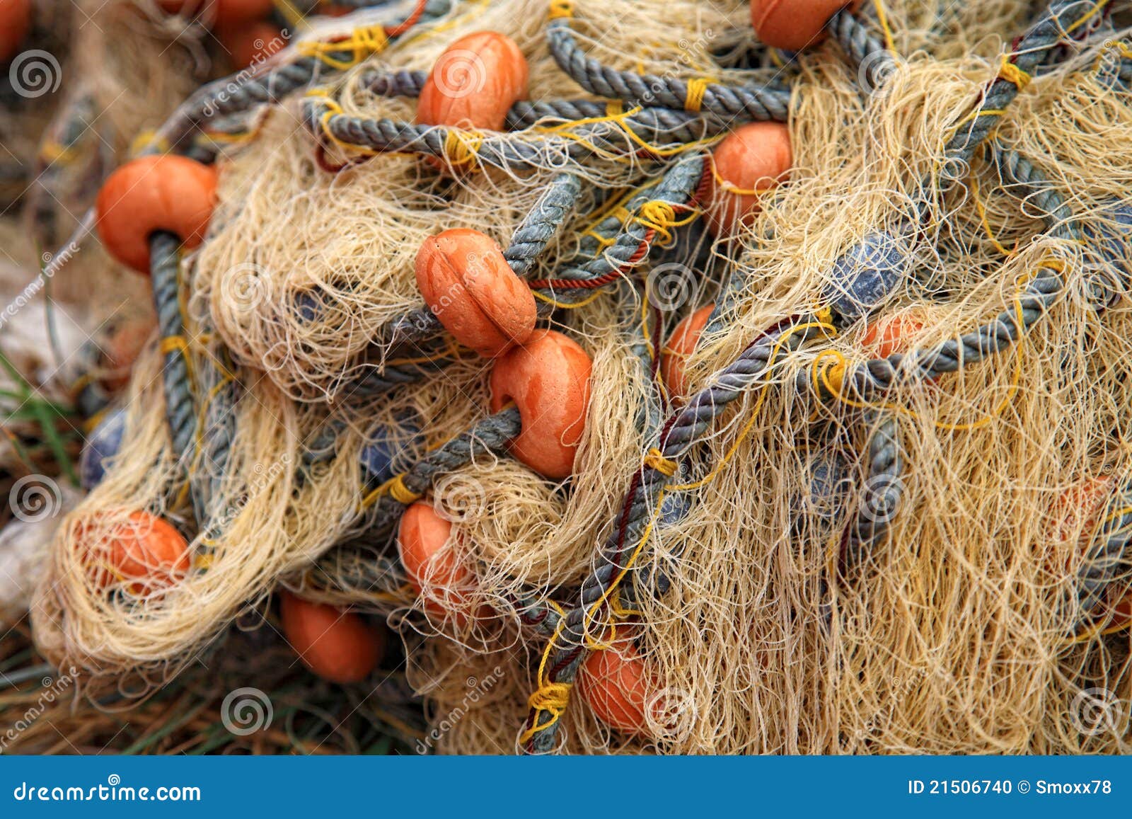 Fish net at the beach stock photo. Image of royalty, salt - 21506740