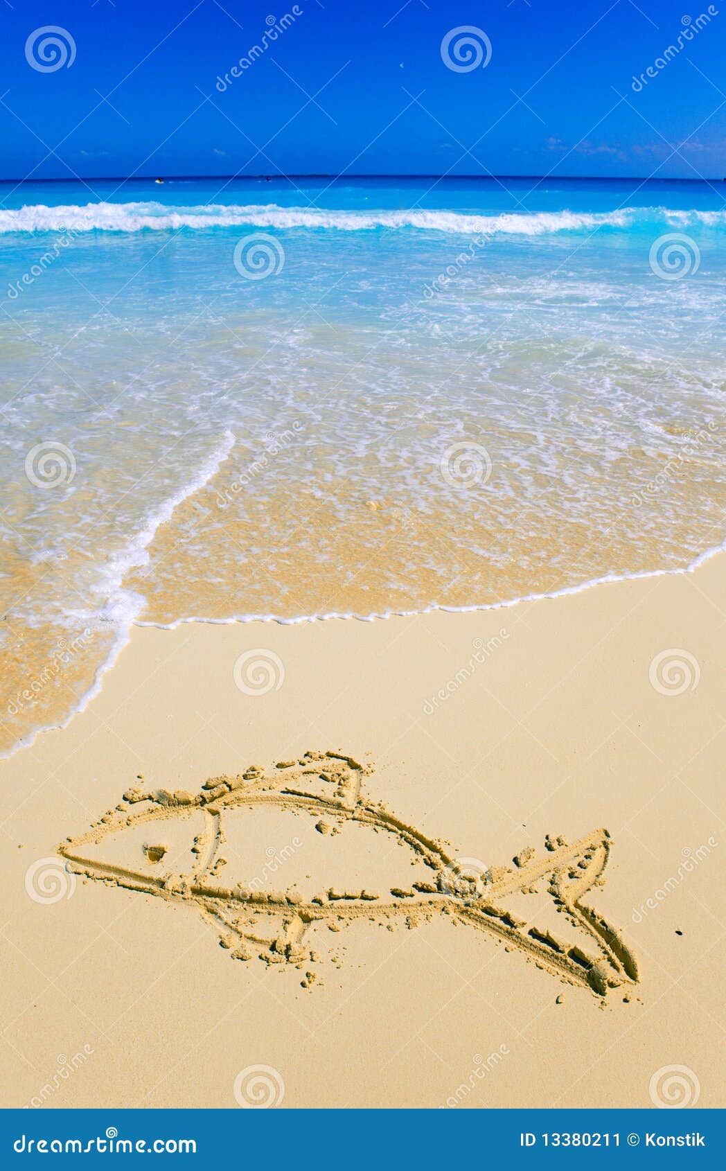 Fish- Picture on sand stock image. Image of lagoon, inscription - 13380211