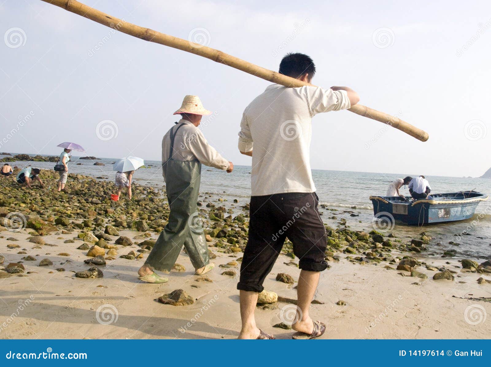 Fisherman in China editorial stock image. Image of sanya - 14197614