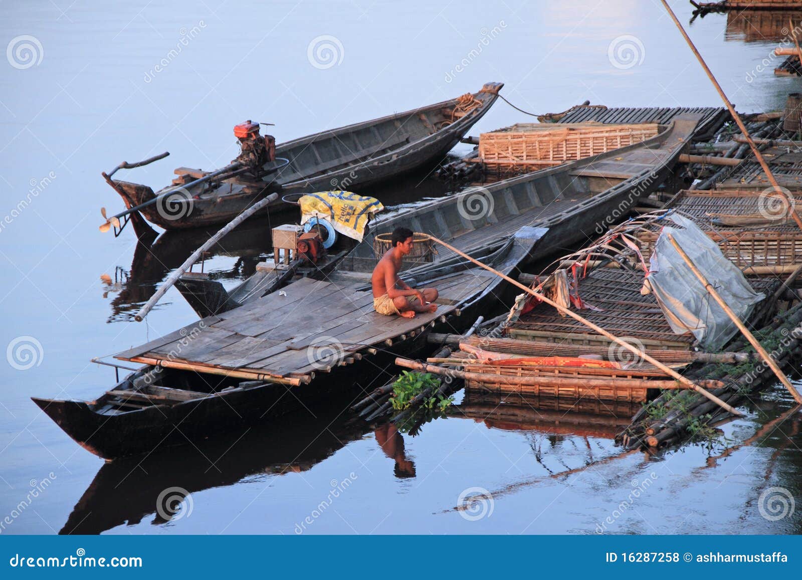 Fisherman in Kampong Cham editorial stock photo. Image of fishing ...