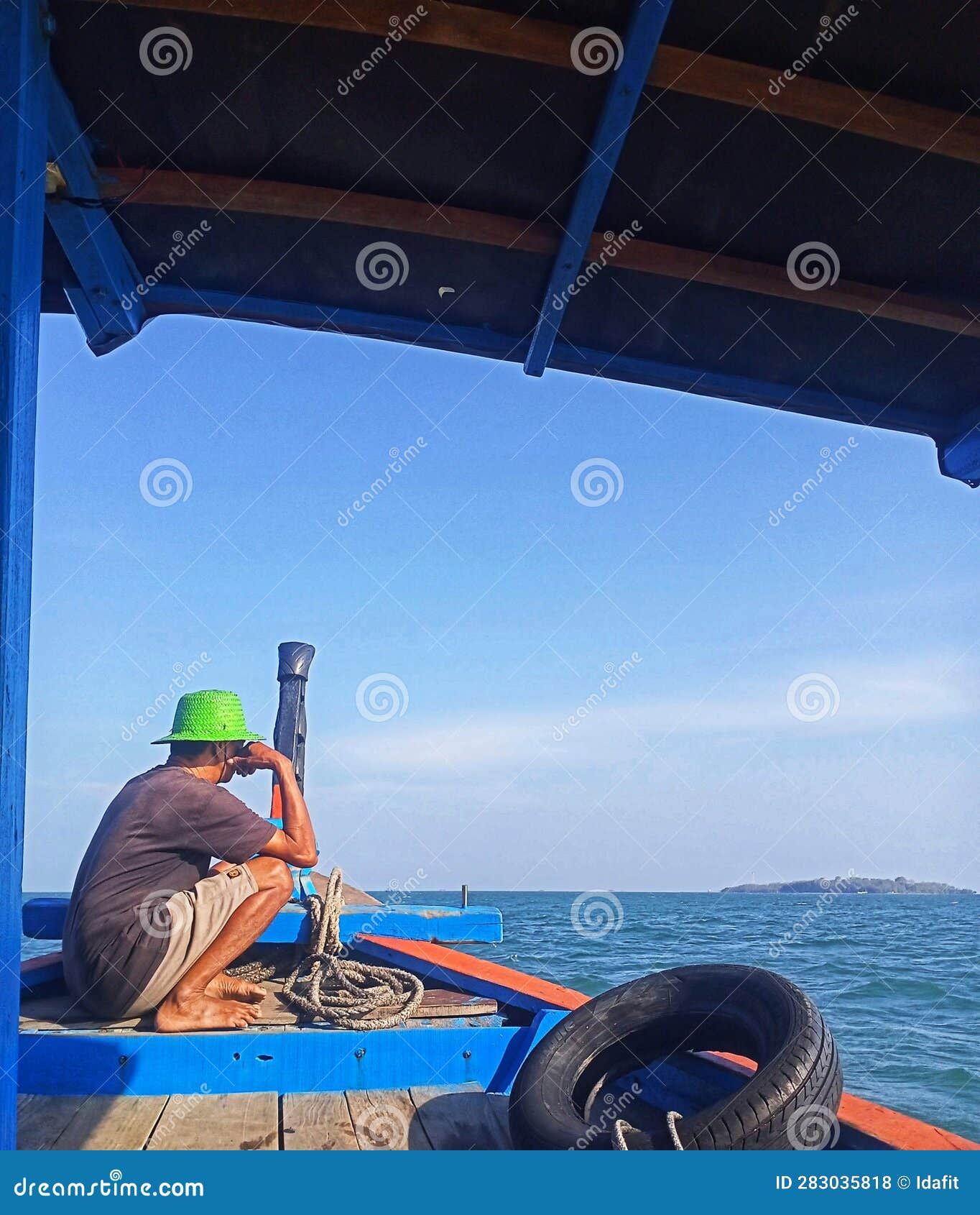 Fisherman Morning Activity in Java Sea Indonesia Editorial Stock Photo ...