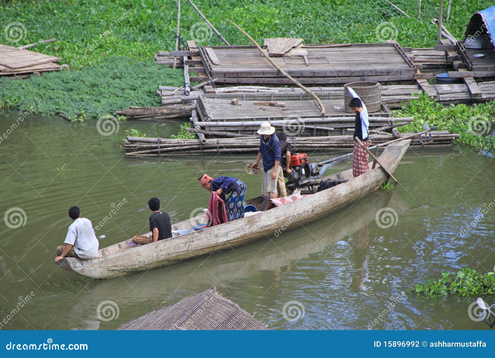 Fishermen in Kampong Cham editorial photography. Image of bamboos ...