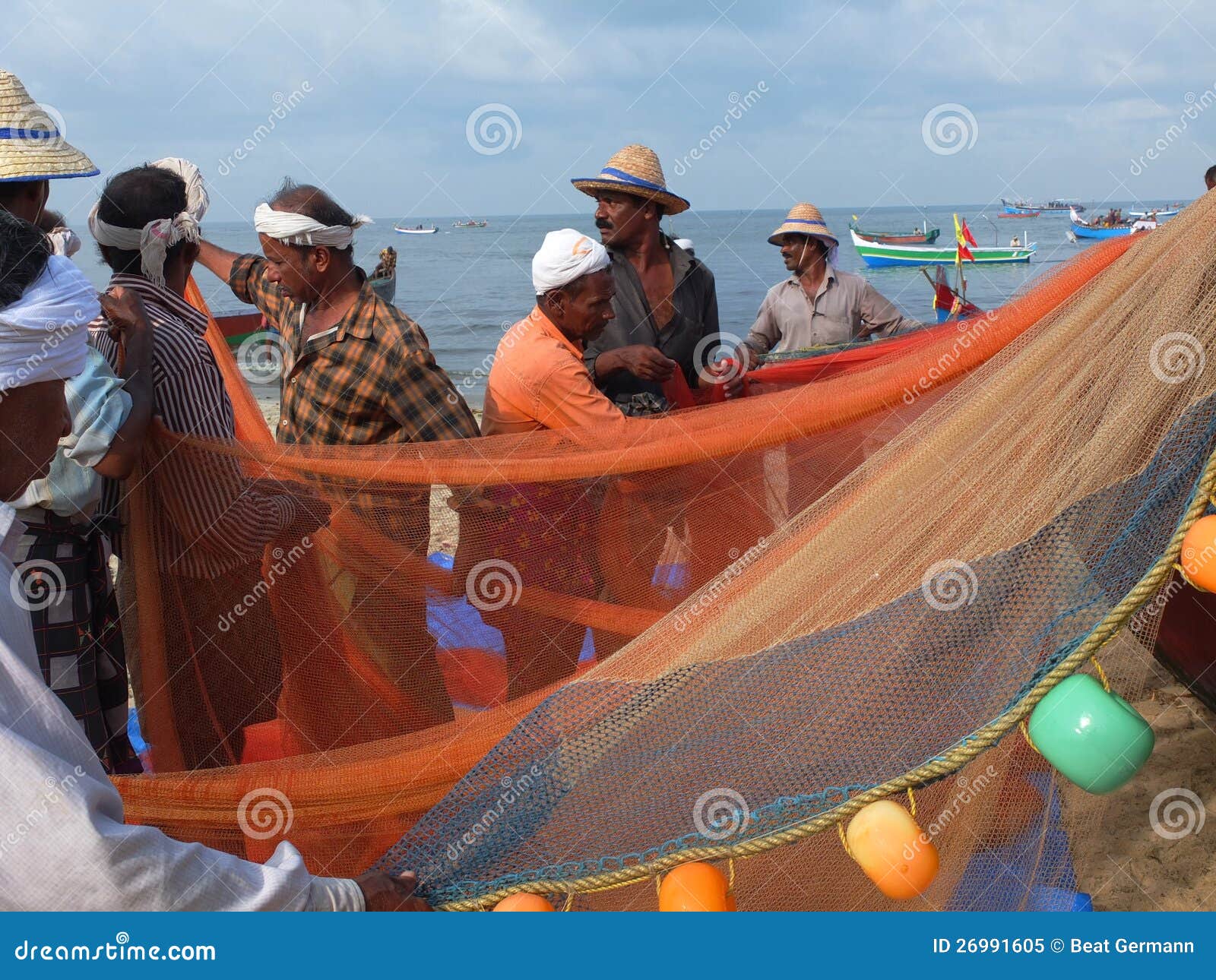 Fishermen, Marari Beach, Kerala India Editorial Image - Image of boat ...