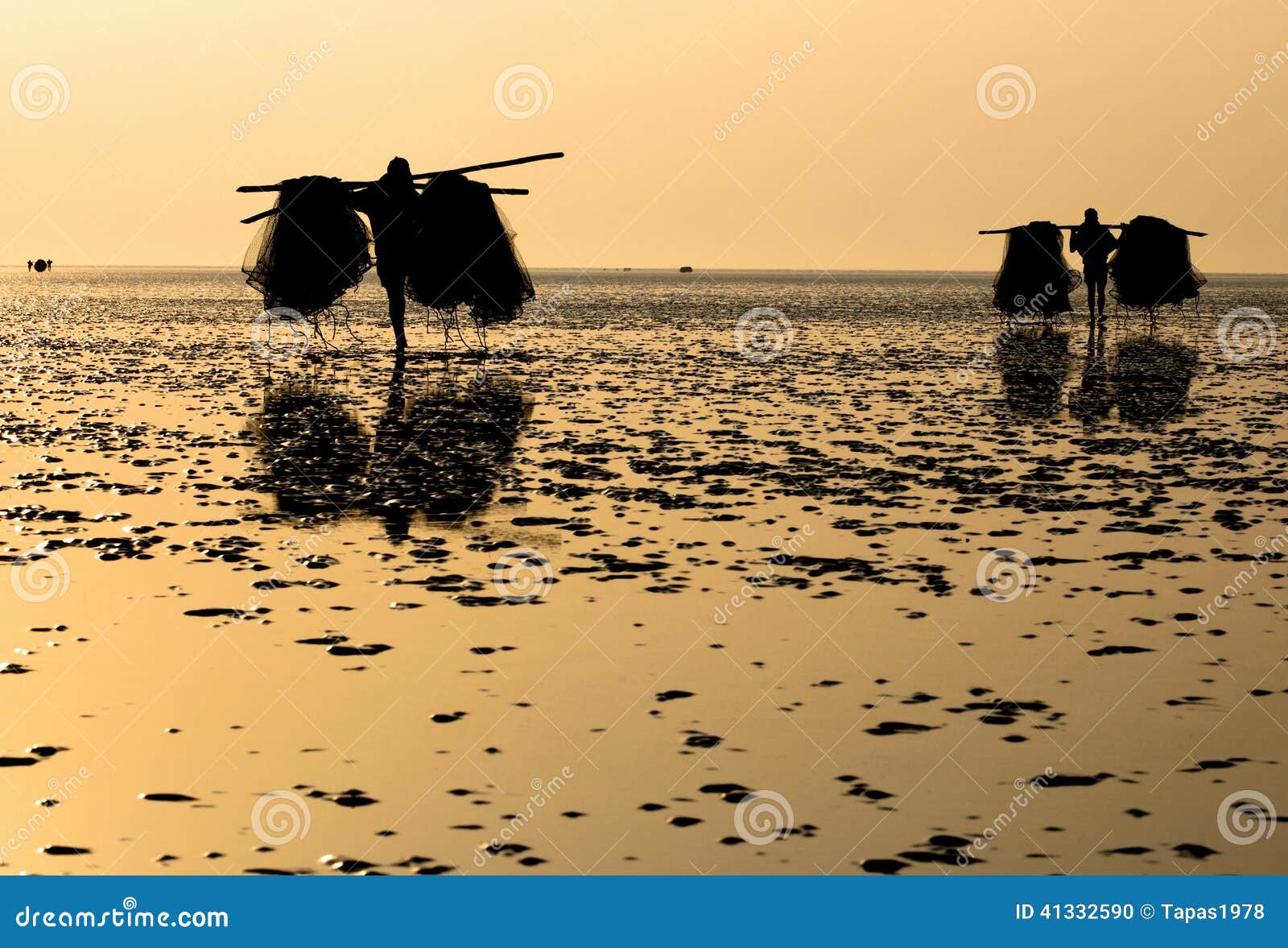 Fishermen at sea beach stock photo. Image of horizon - 41332590