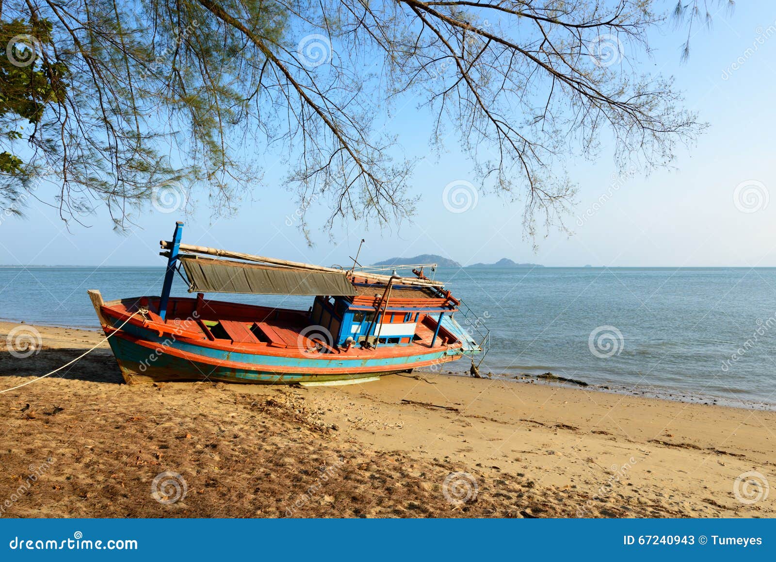 Fishing boat aground stock image. Image of beach, abandon - 67240943