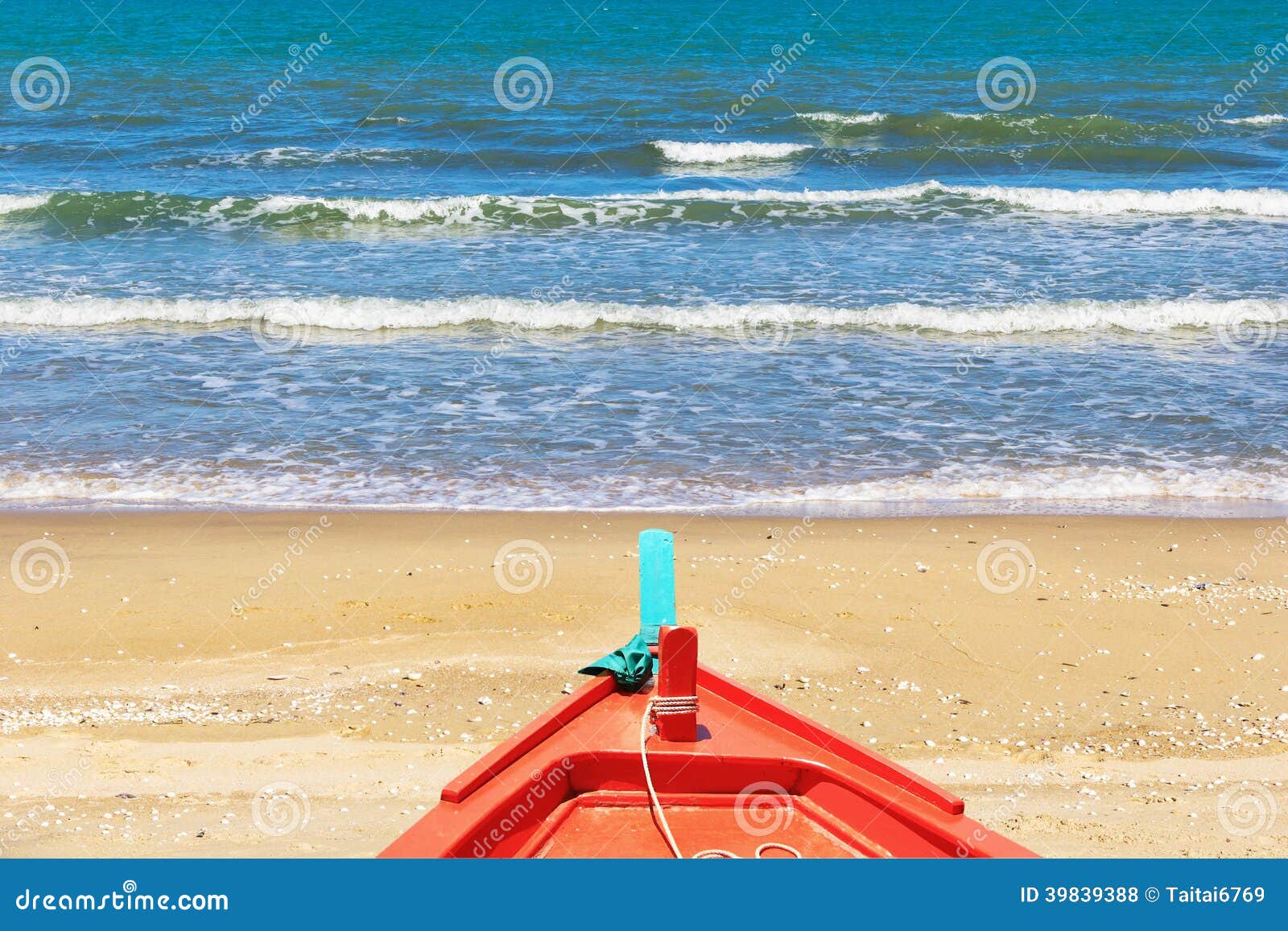 Fishing boat at beach stock photo. Image of water, ocean - 39839388