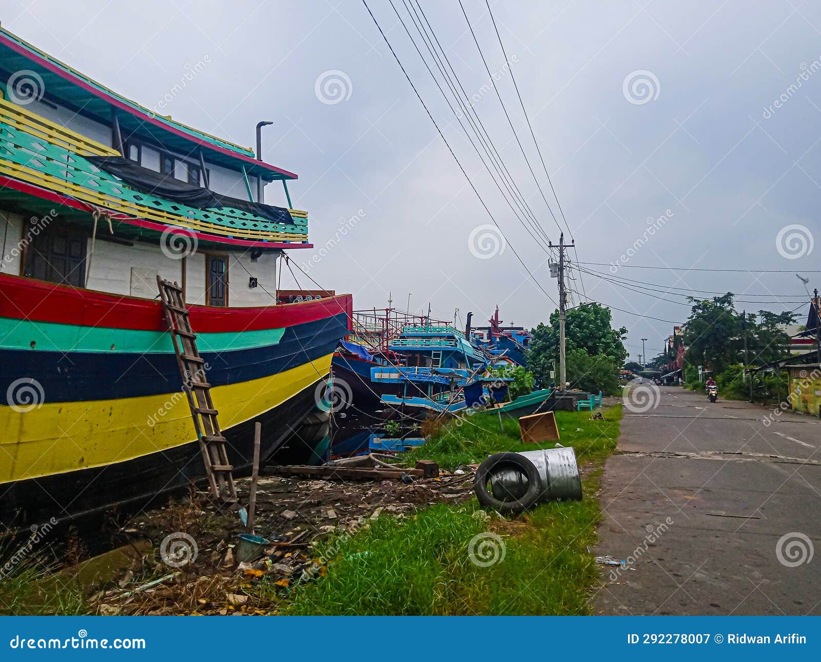 Fishing Boat Being Repaired on the Harbour Stock Image - Image of hull ...