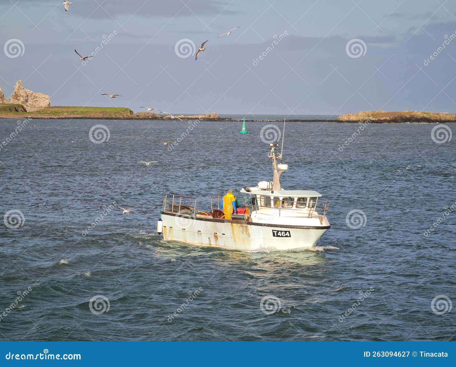 Fishing Boat in Howth Harbour, Ireland Editorial Photography - Image of ...