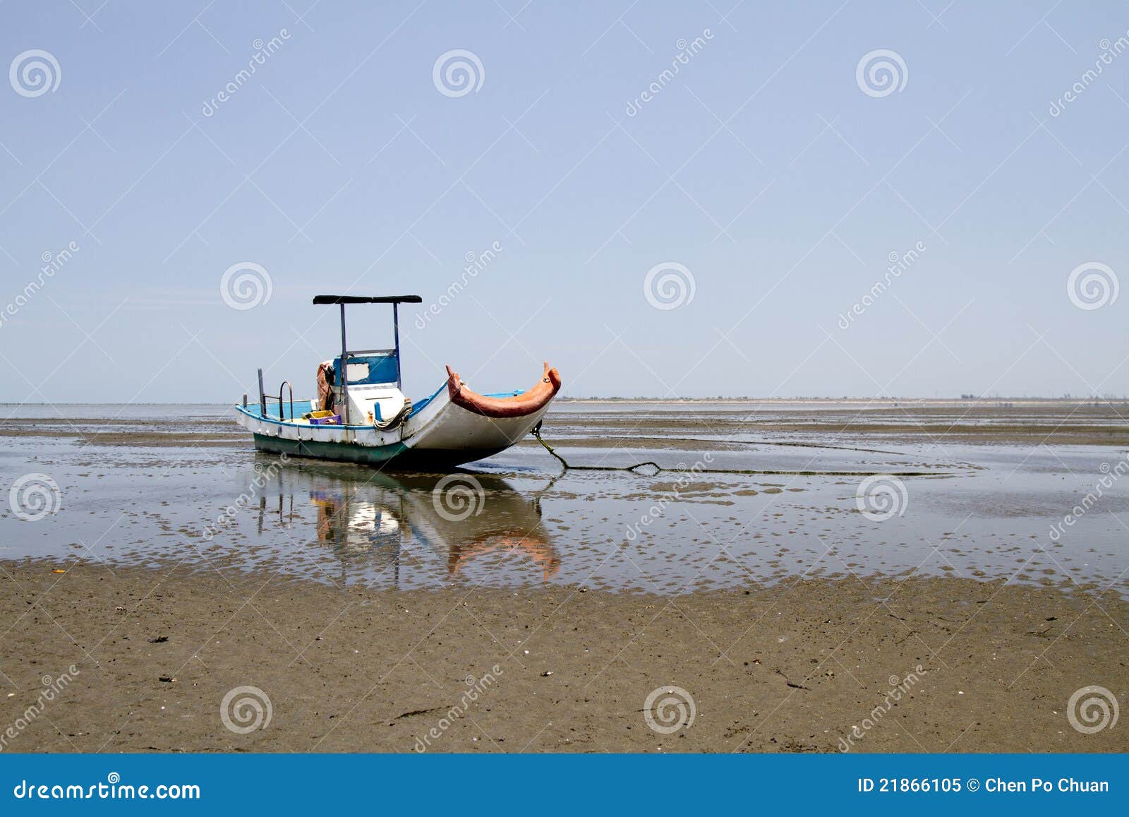 Fishing Boat on the Sand Seashore Stock Image - Image of scene, phuket ...