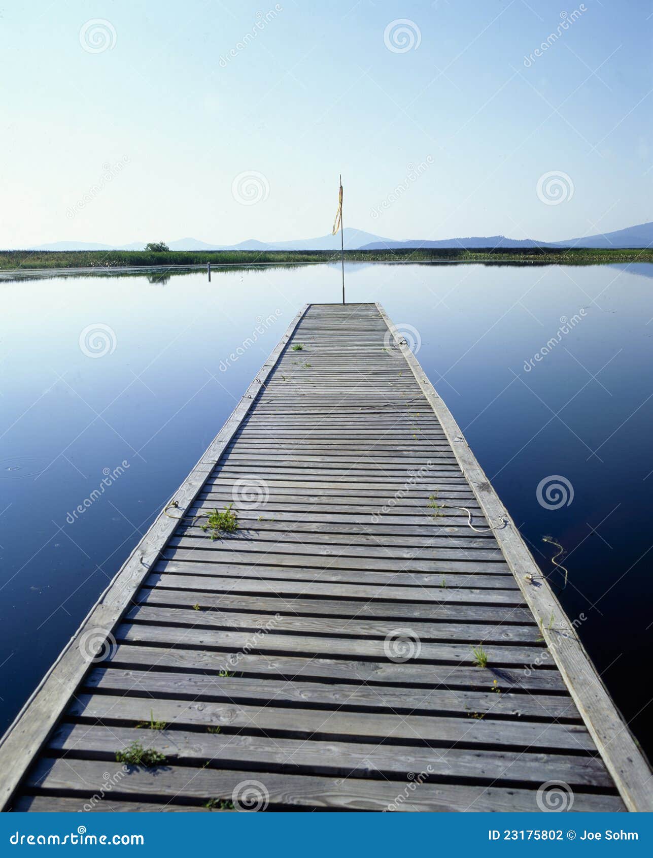 Fishing dock stock photo. Image of mountains, mooring - 23175802