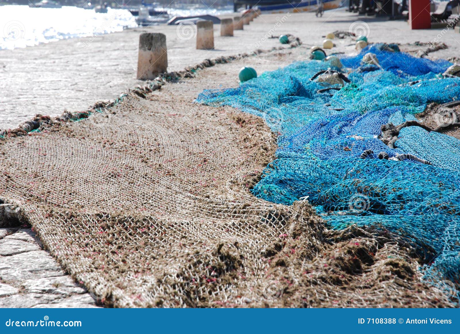 Fishing net stock photo. Image of ship, fish, worker, ocean - 7108388
