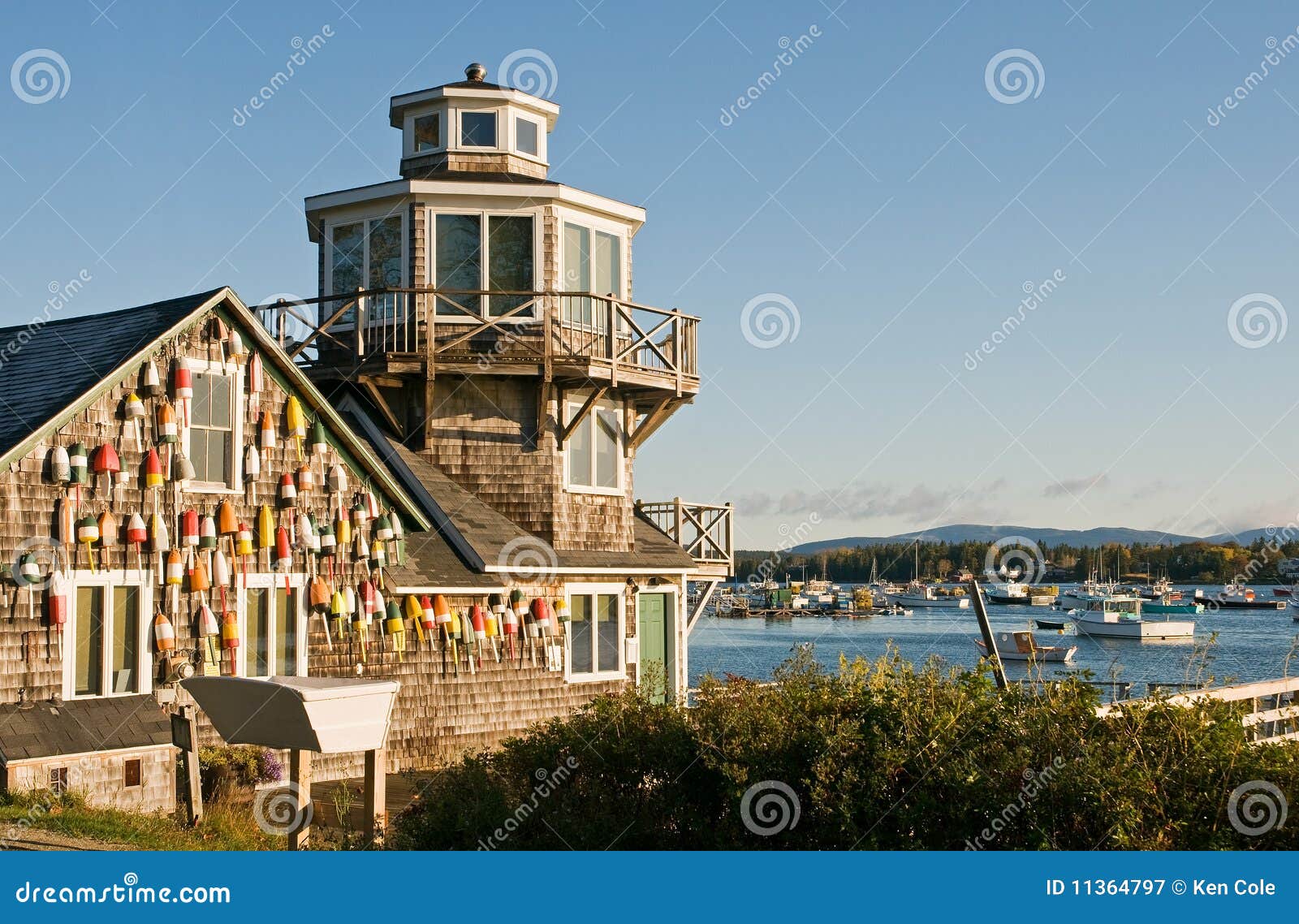 Fishing shack and pier stock image. Image of coastal - 11364797