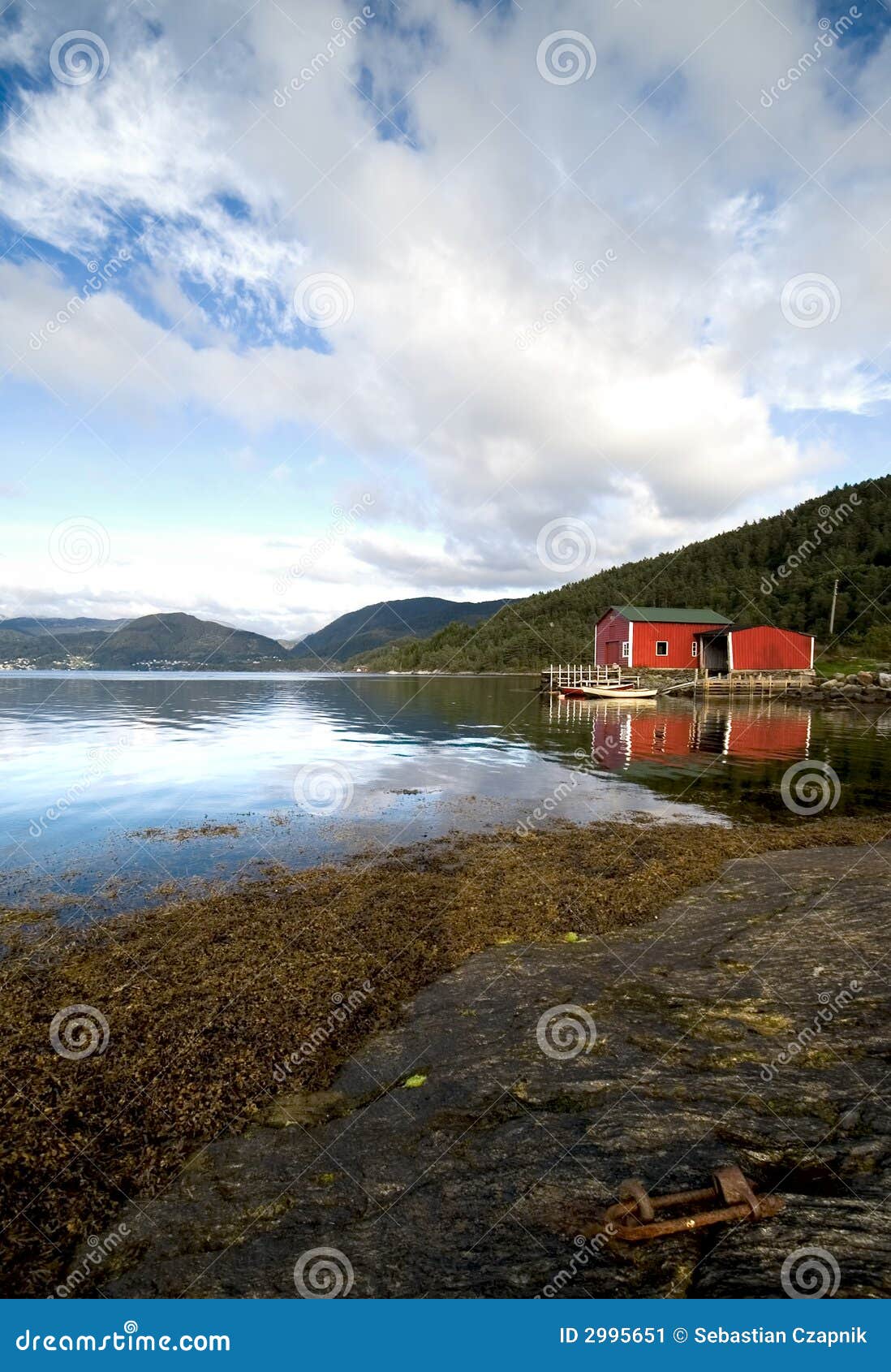 Fishing shacks stock image. Image of calm, hillside, norway - 2995651