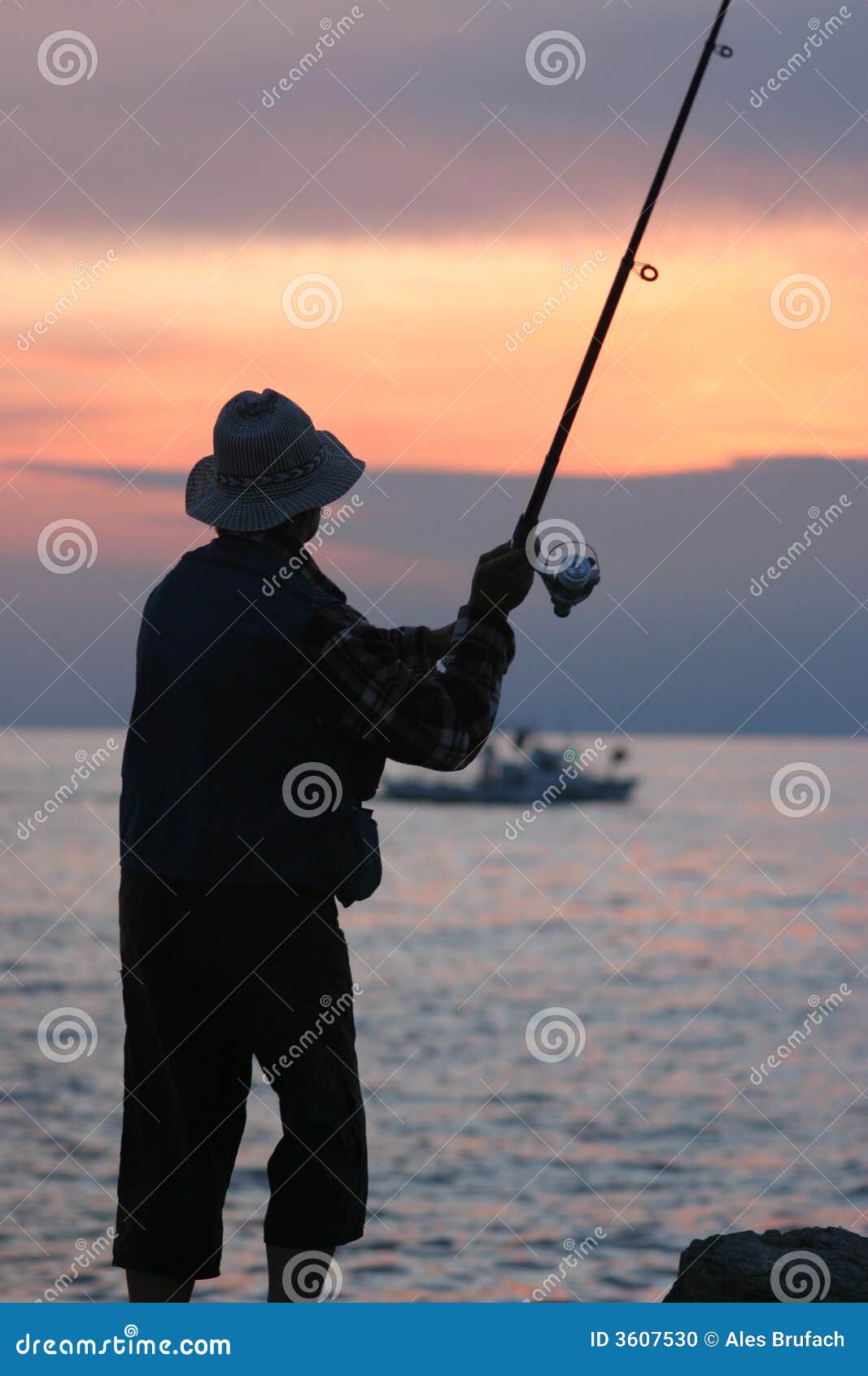 Fiskare arkivfoto. Bild av fiske, afton, natur, fiskare - 3607530