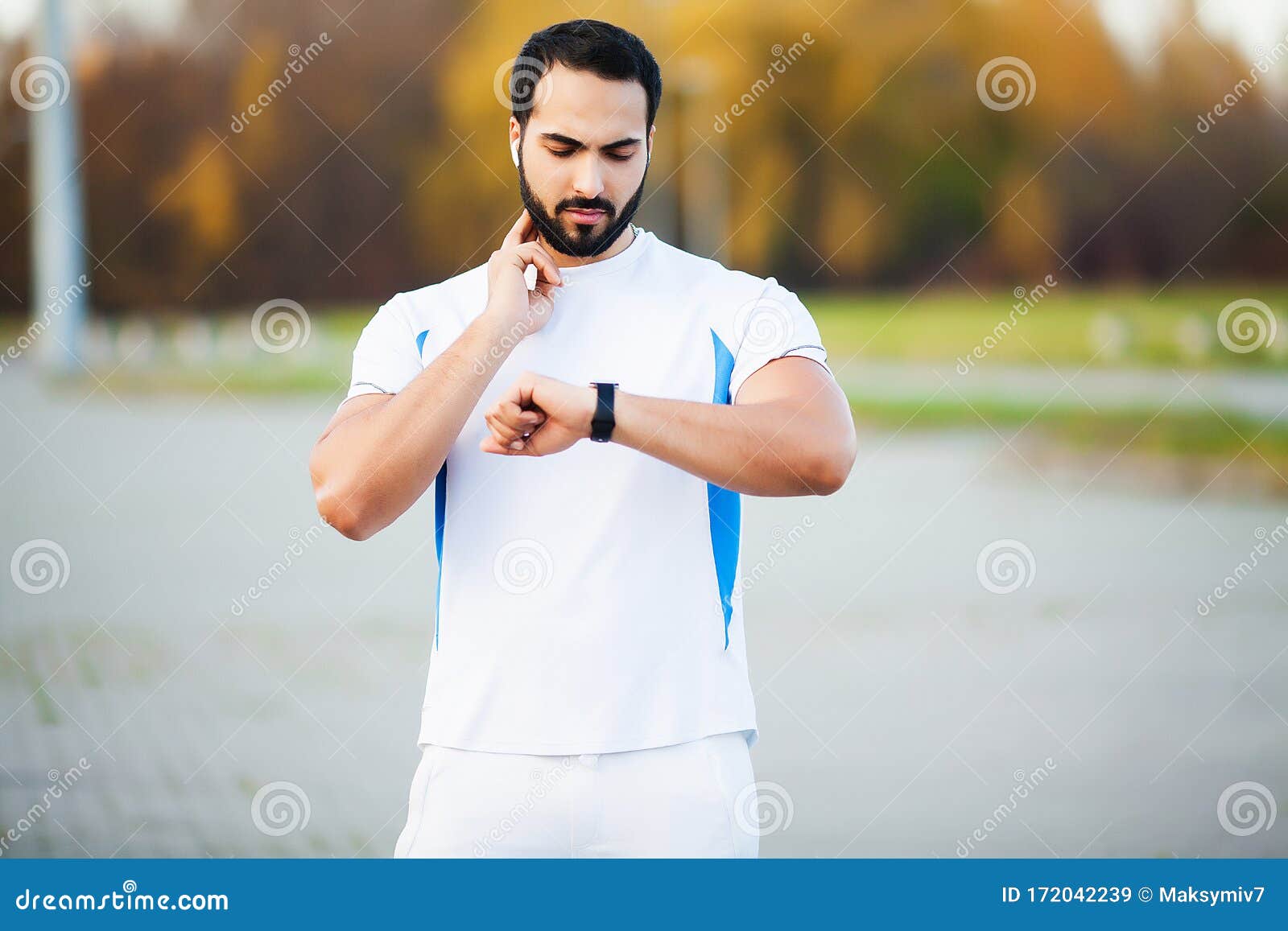 Fit Muscular Man Running and Doing Exercise Outside Stock Image - Image ...