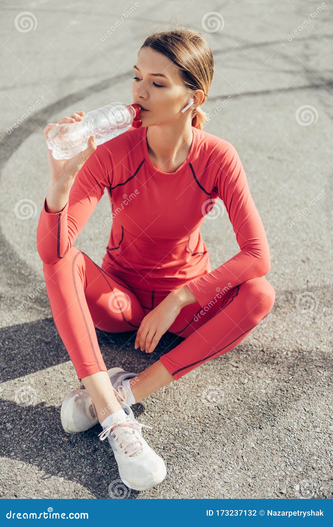 Fit Young Lady Drinking Water after Workout Stock Photo - Image of ...