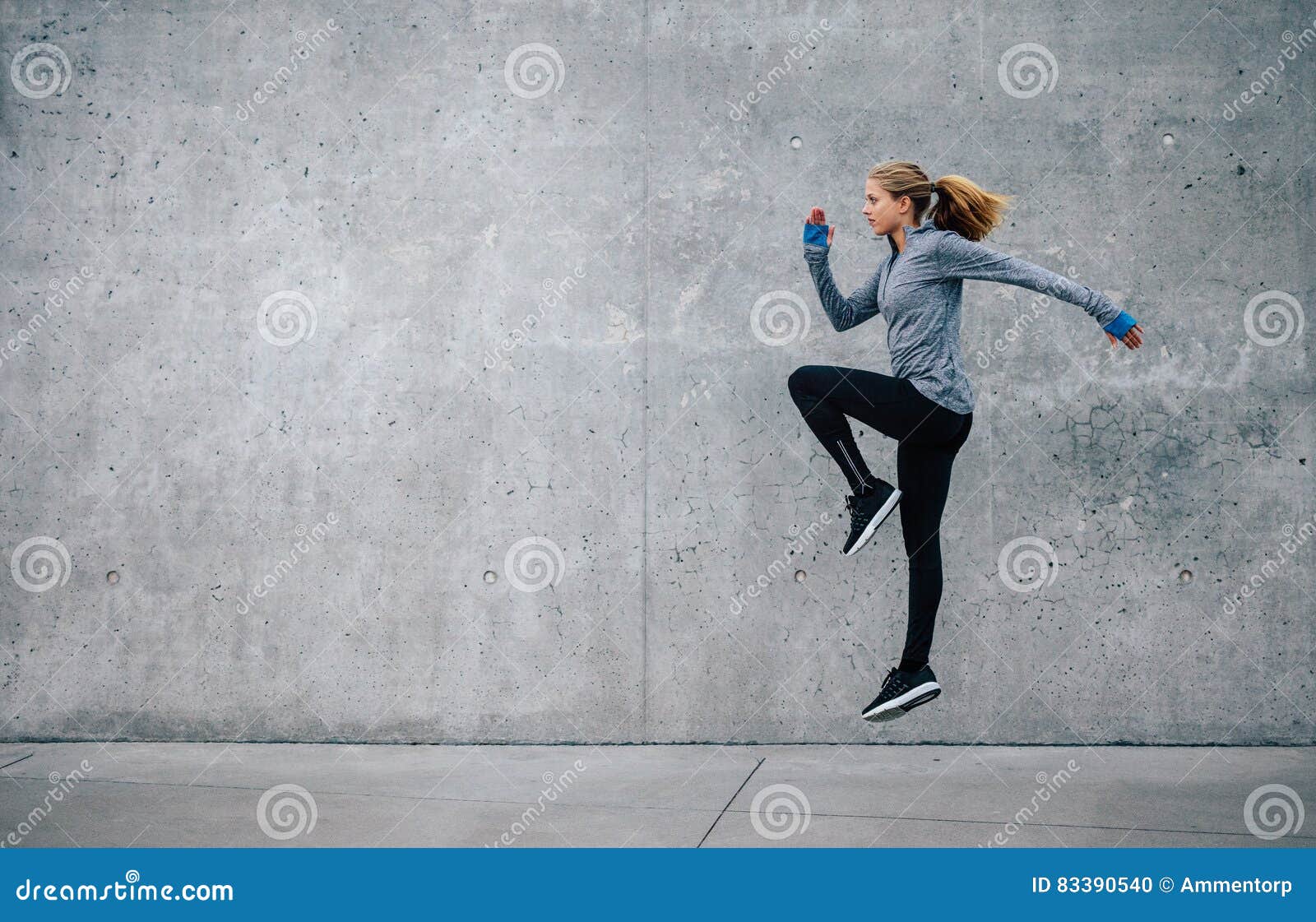 Fit Young Woman Doing Cardio Interval Training Stock Photo - Image of ... Fit Young Woman Doing Cardio Interval Training Stock Photo - Image of ...