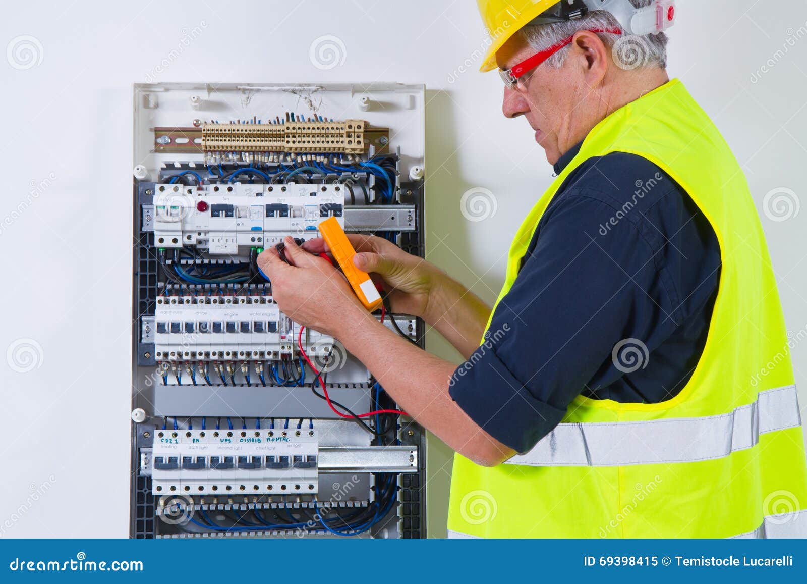Fitting an Electrical Plant Stock Image - Image of laborer, plant: 69398415