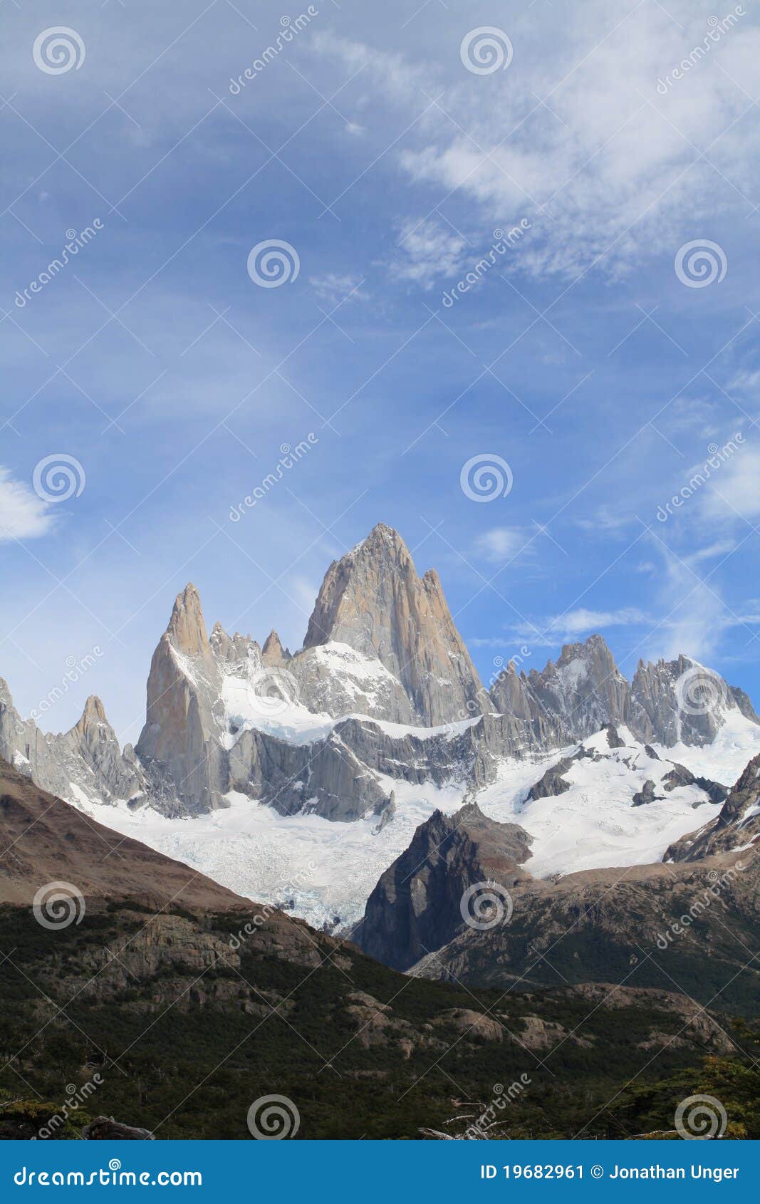 Fitz Roy mountain peak stock image. Image of chalten - 19682961