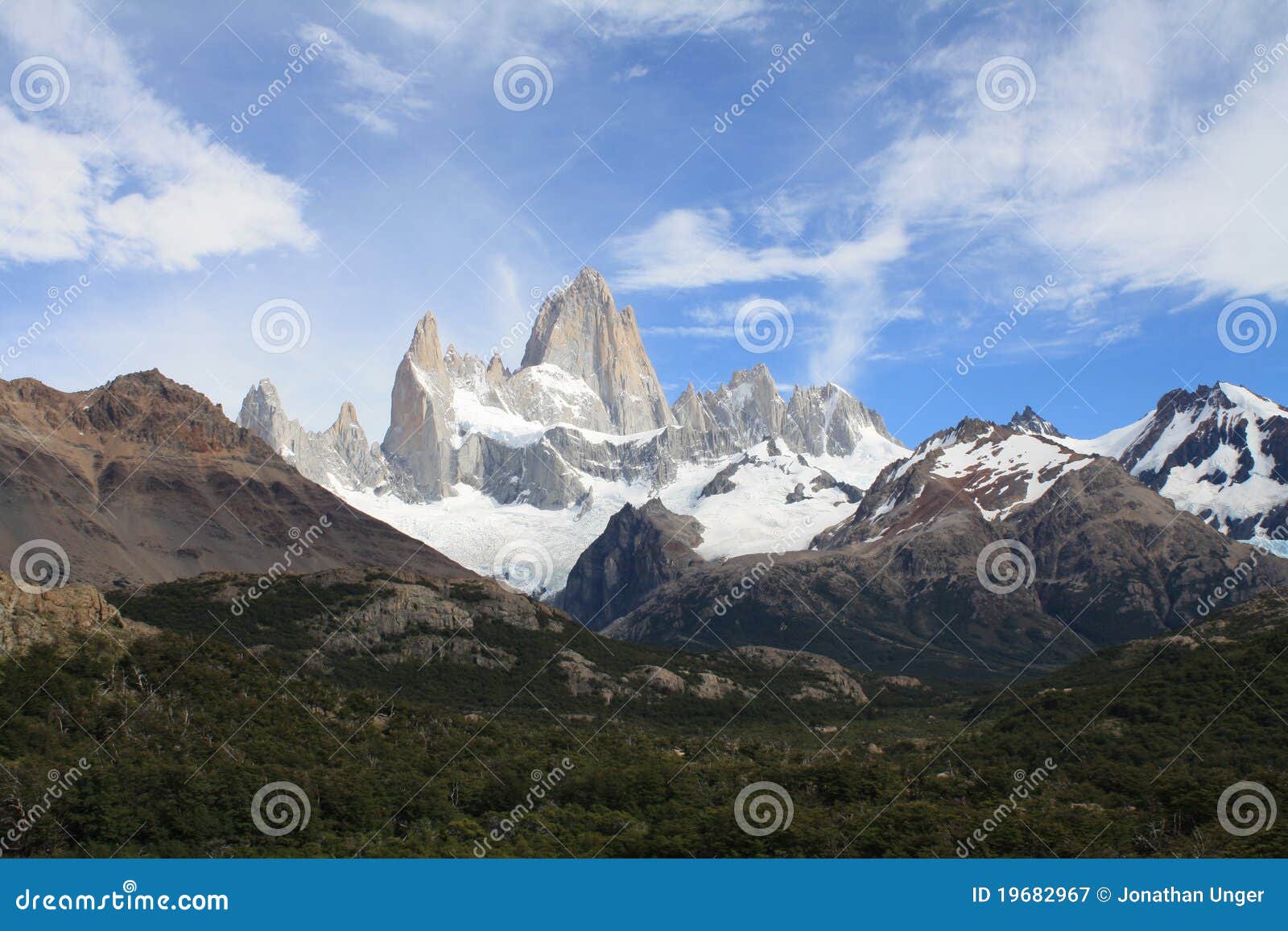 Fitz Roy mountain peak stock image. Image of fitz, winter - 19682967