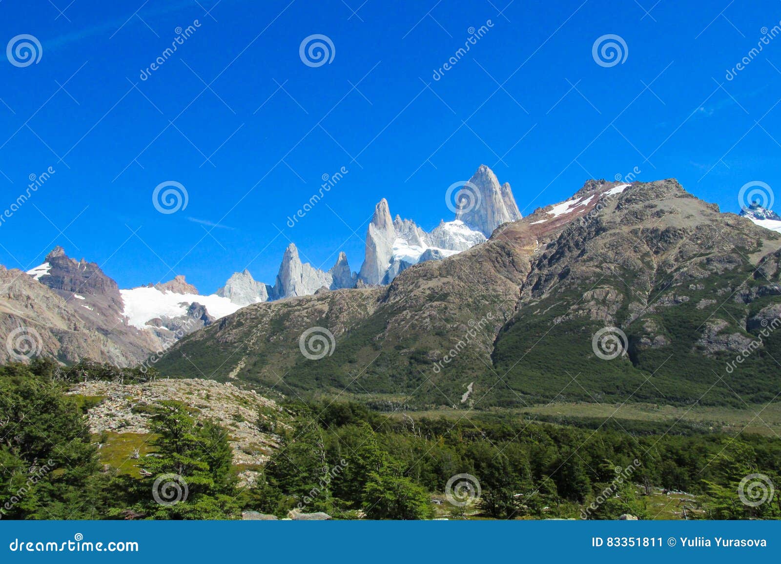 Fitz Roy mountain peak stock image. Image of laguna, field - 83351811