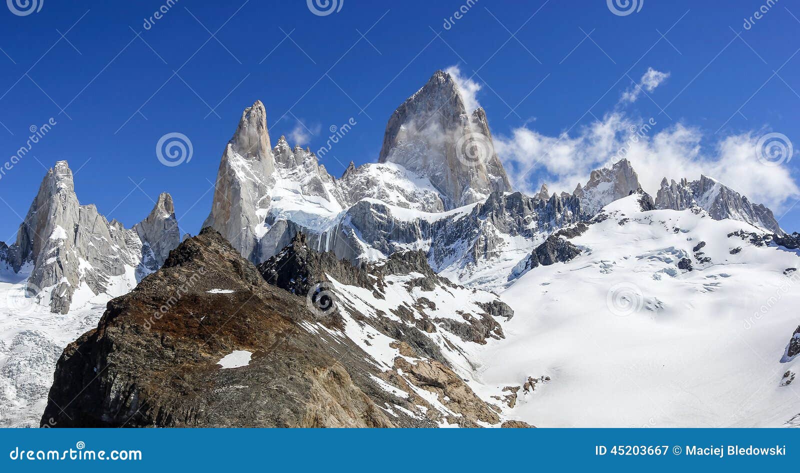 Fitz Roy Mountain Range in Patagonia, Argentina Stock Image - Image of ...