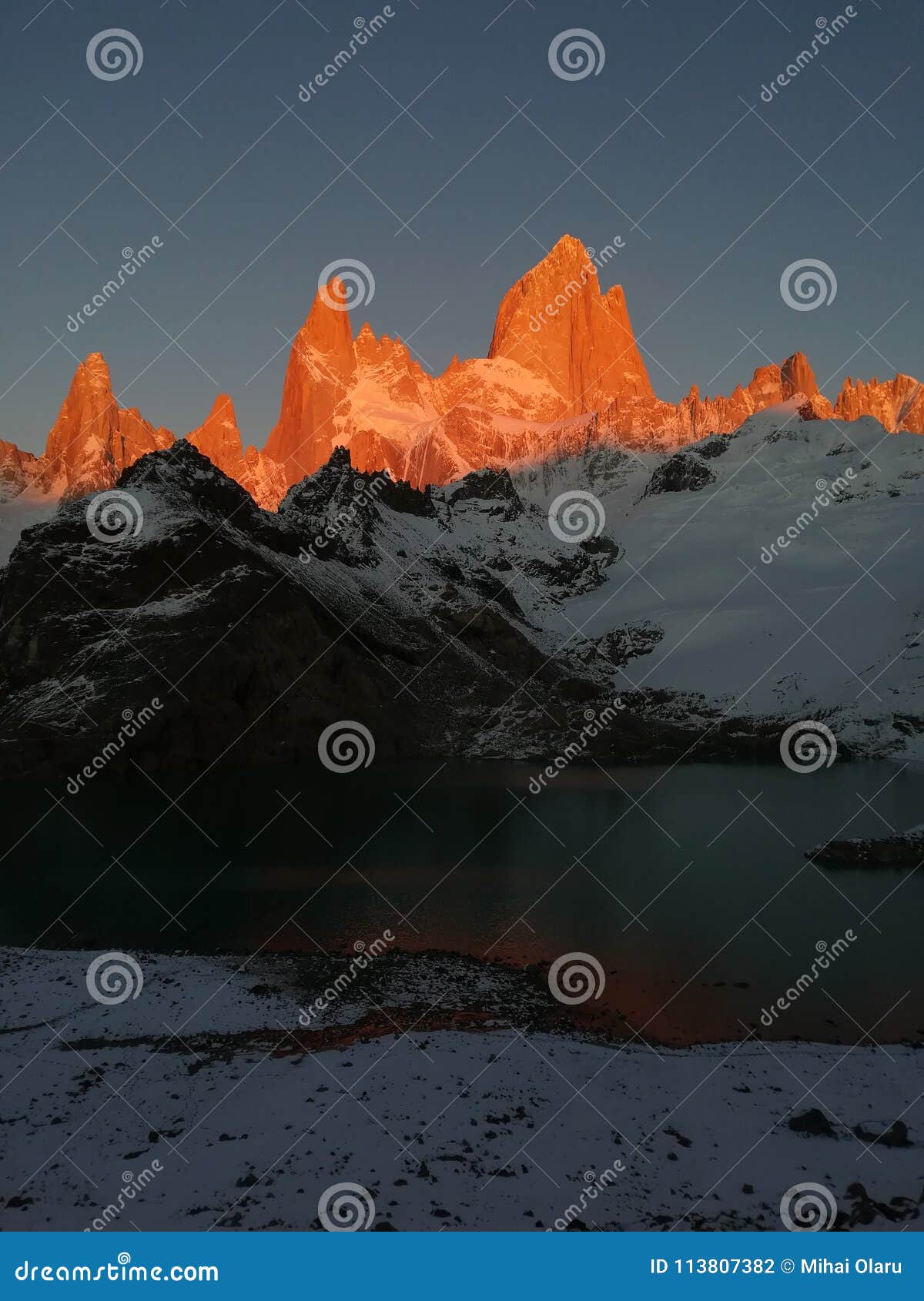 Fitz Roy Peak Im Nationalpark Los Glaciares Stockfoto - Bild von ...