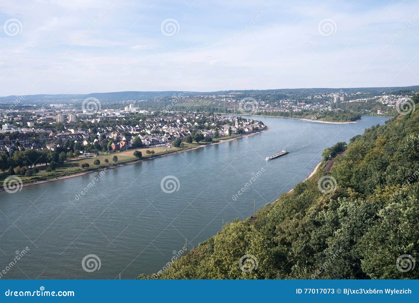 Fiume il Reno immagine stock. Immagine di corsa, palatinato - 77017073