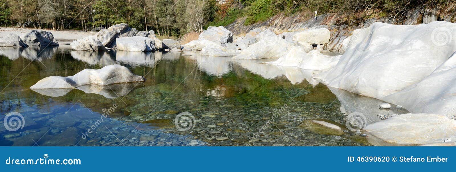 Fiume Maggia a Ponte Brolla Fotografia Stock - Immagine di turismo ...