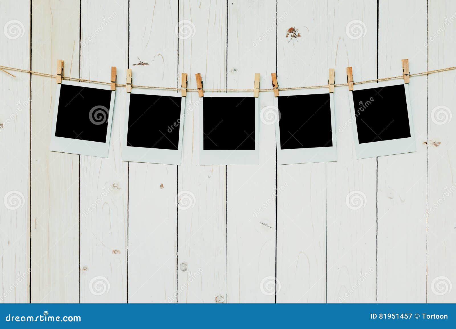 210 Blank Frames String White Background Stock Photos - Free & Royalty ...