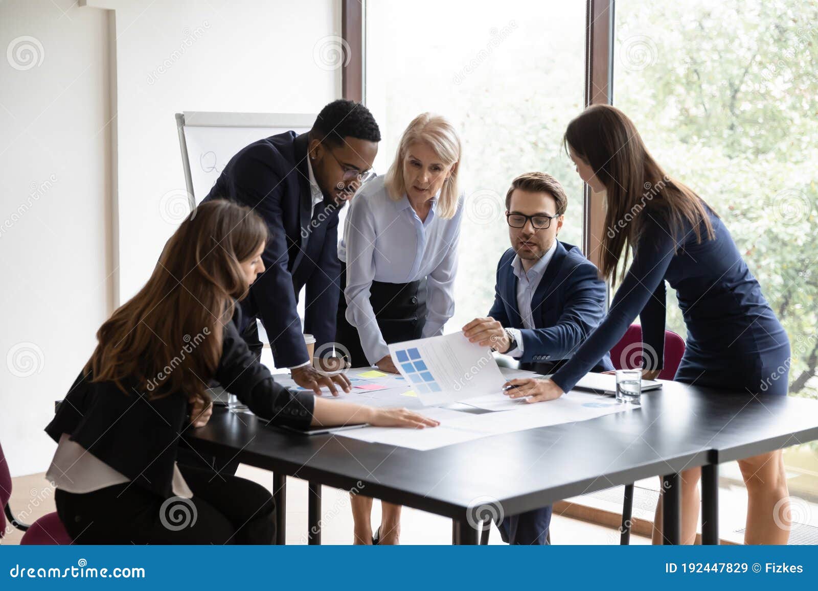 Five Diverse Employees Make Project Research at Group Meeting Stock ...