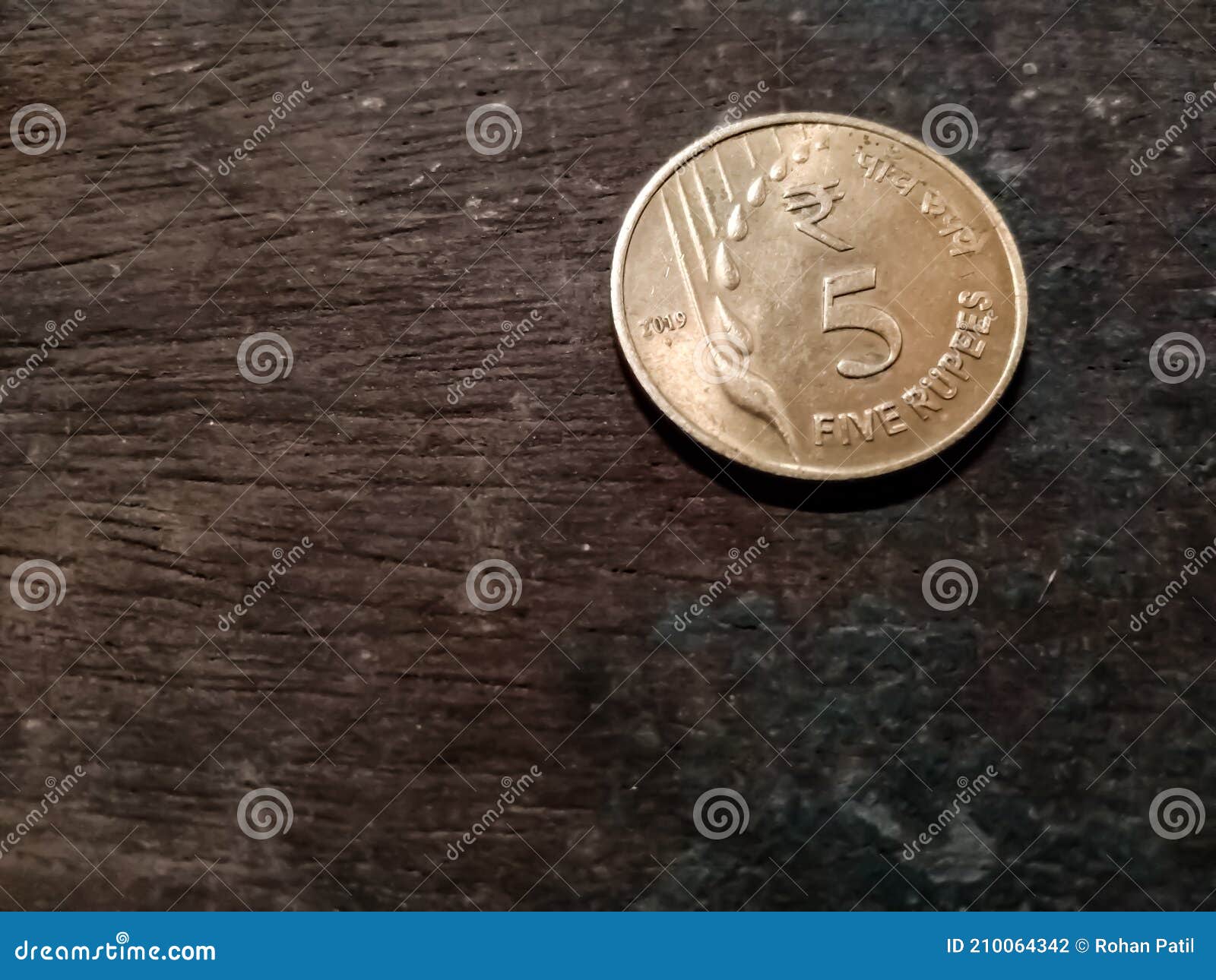 5 Five Rupees Indian coin stock photo. Image of award - 210064342