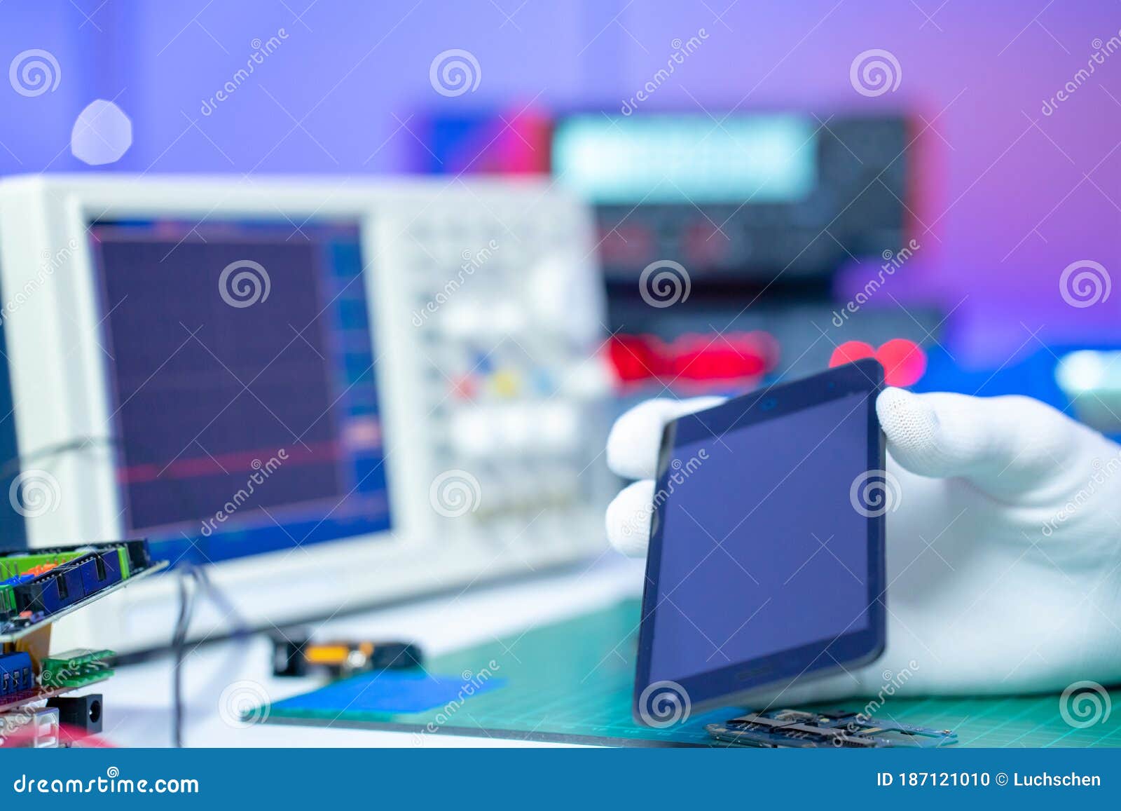 Fix of mobile phone in lab stock photo. Image of electrical - 187121010