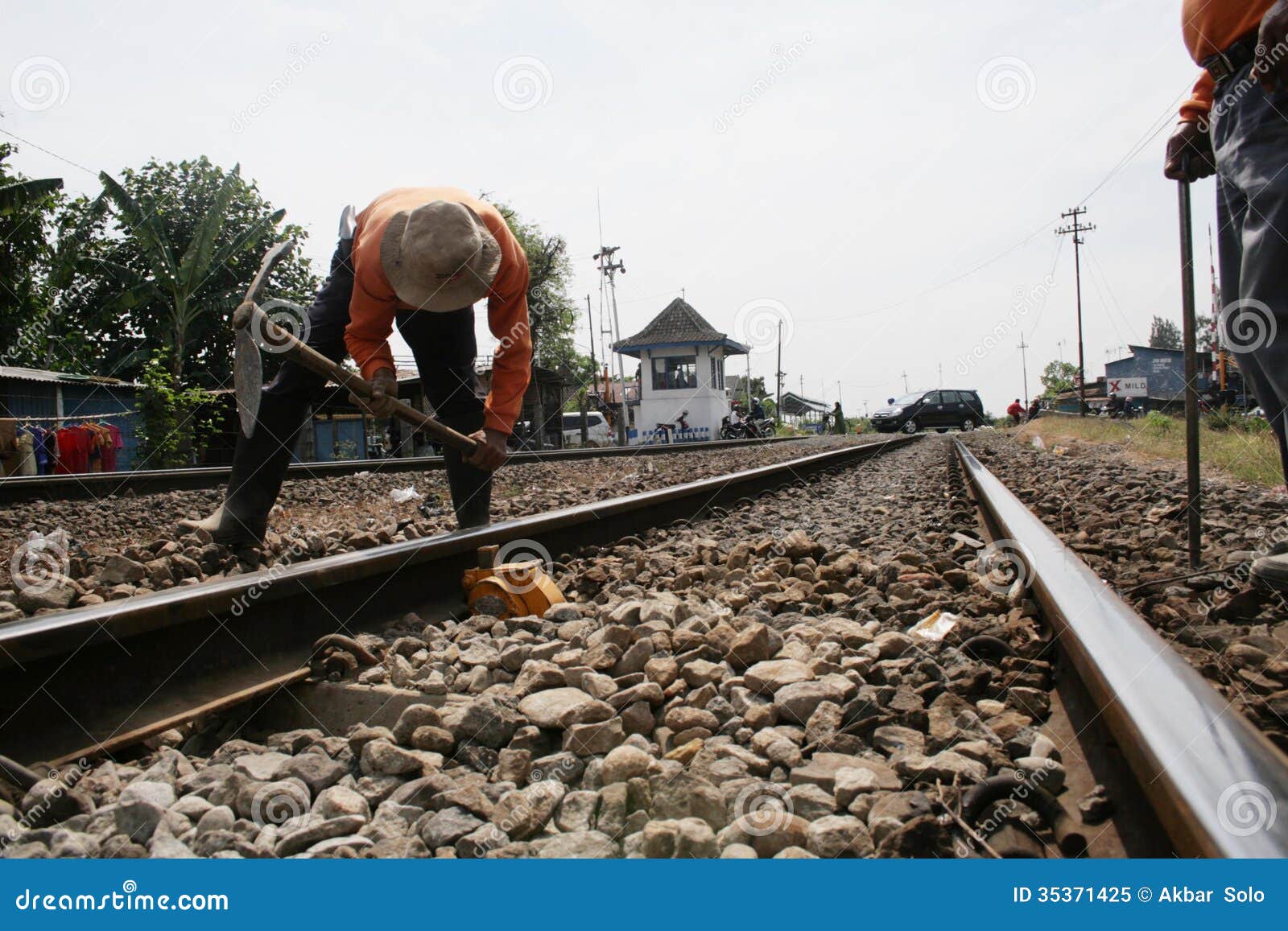 Fixing railway editorial image. Image of station, railway - 35371425