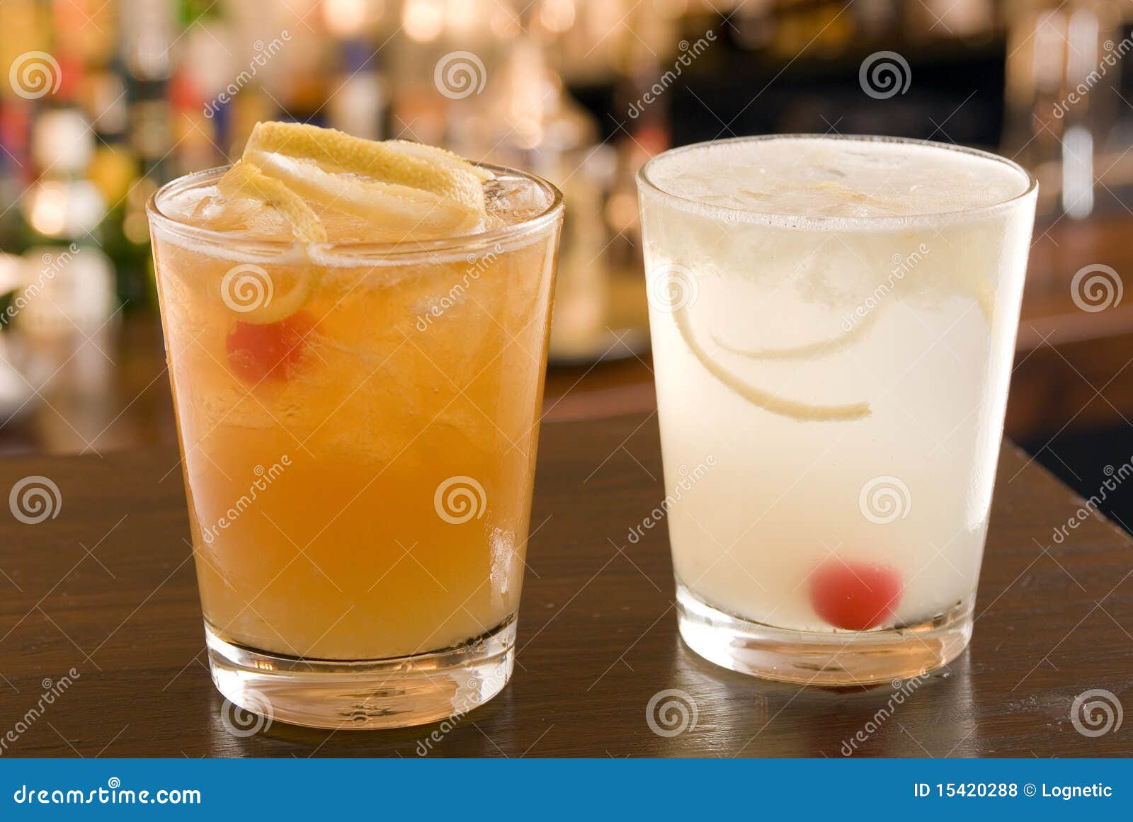 Fizzes Cocktail Dos Collins Foto de Stock - Imagem de lifestyle, borda ...