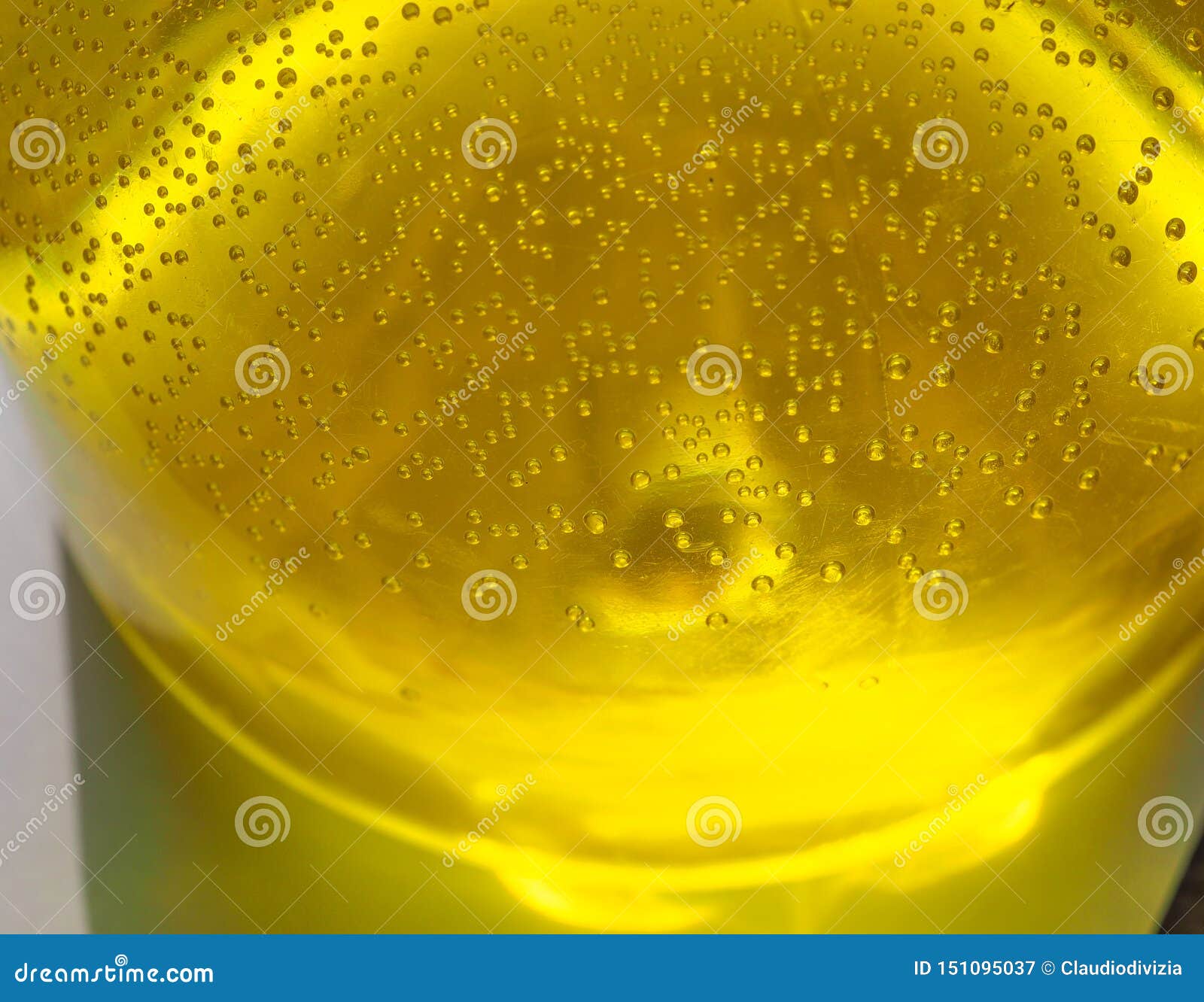 Fizzy drink bubbles stock image. Image of carbonated - 151095037