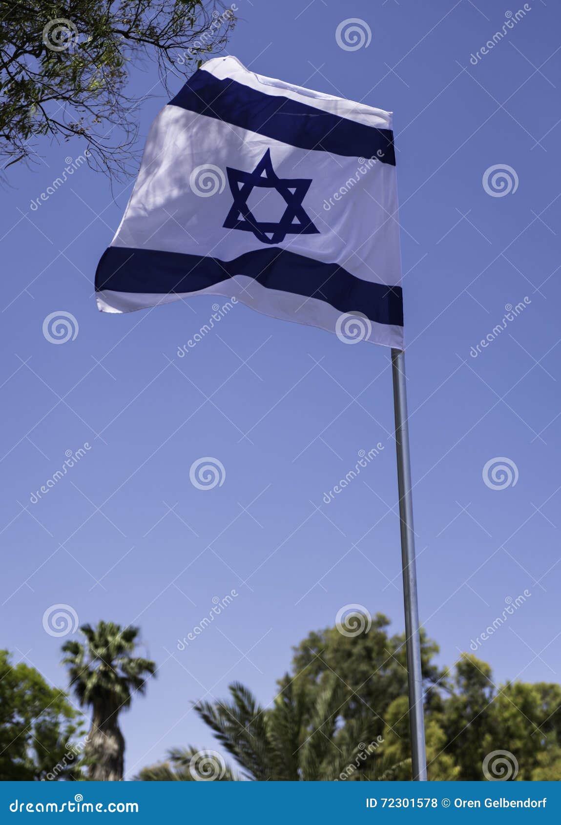 Flagge Von Israel an Einem Sommertag Stockfoto - Bild von länder ...