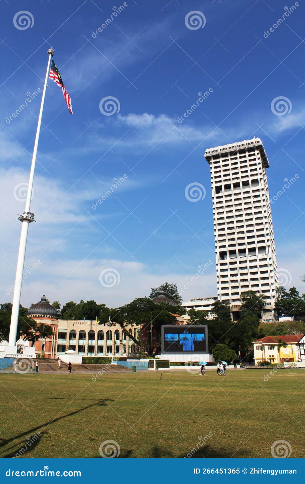 Flagpole of Independence Square, Kuala Lumpur, Malaysia Editorial Image ...