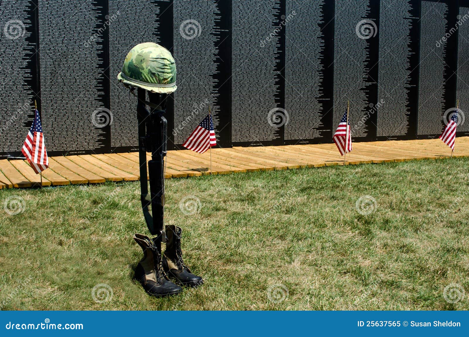Flags and Fallen Soldier Symbol at the Wall Editorial Image - Image of ...