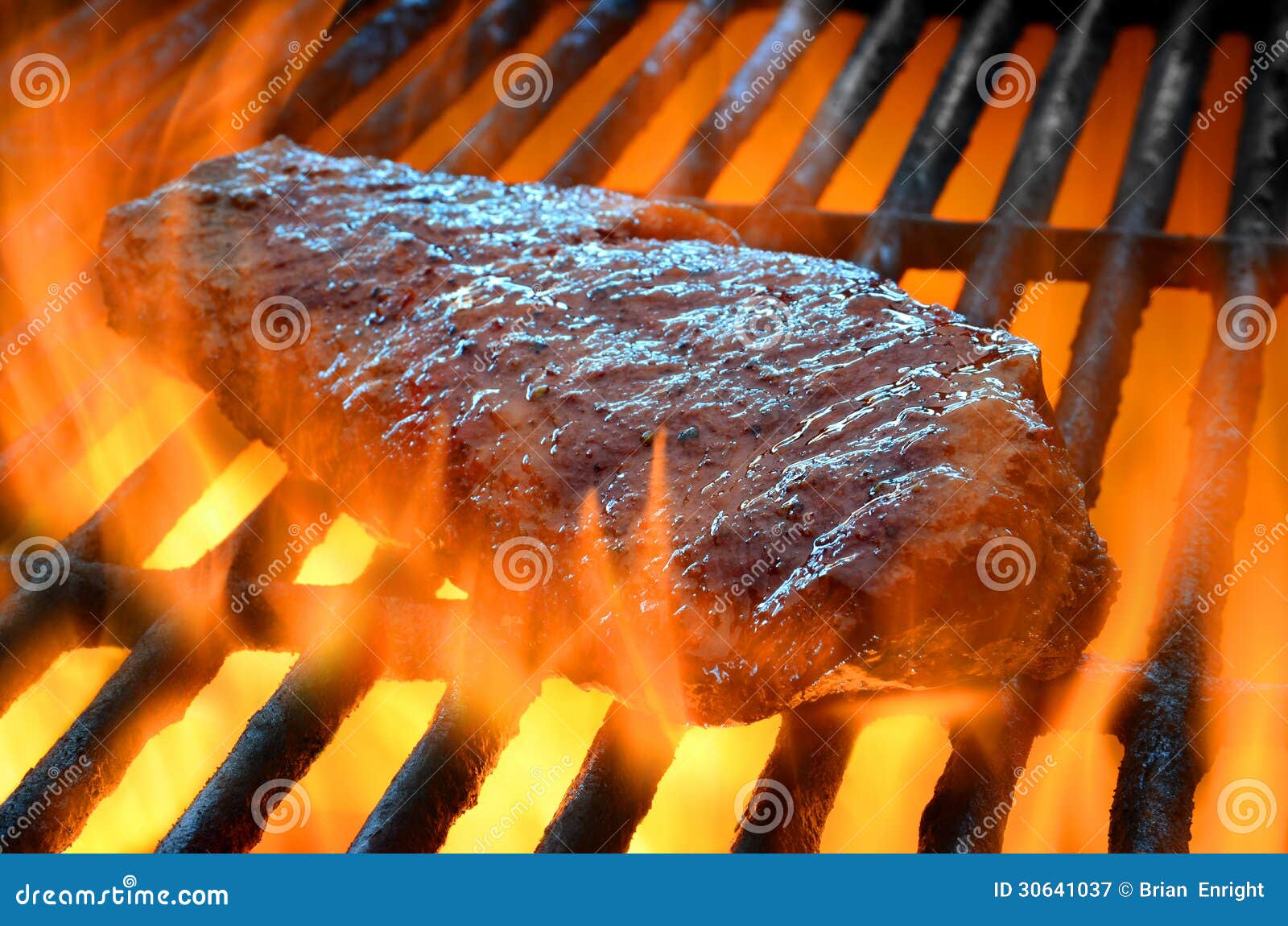 Flame Broiled Steak on a Grill Stock Image - Image of lunch, beef: 30641037