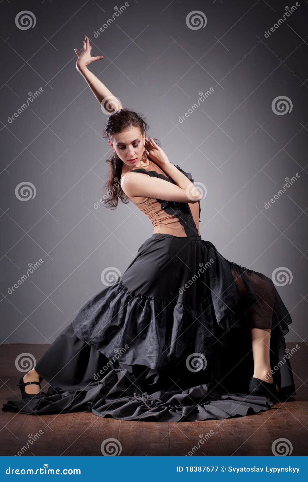 Flamenco Dancer in Beautiful Dress Stock Image - Image of latin, modern ...
