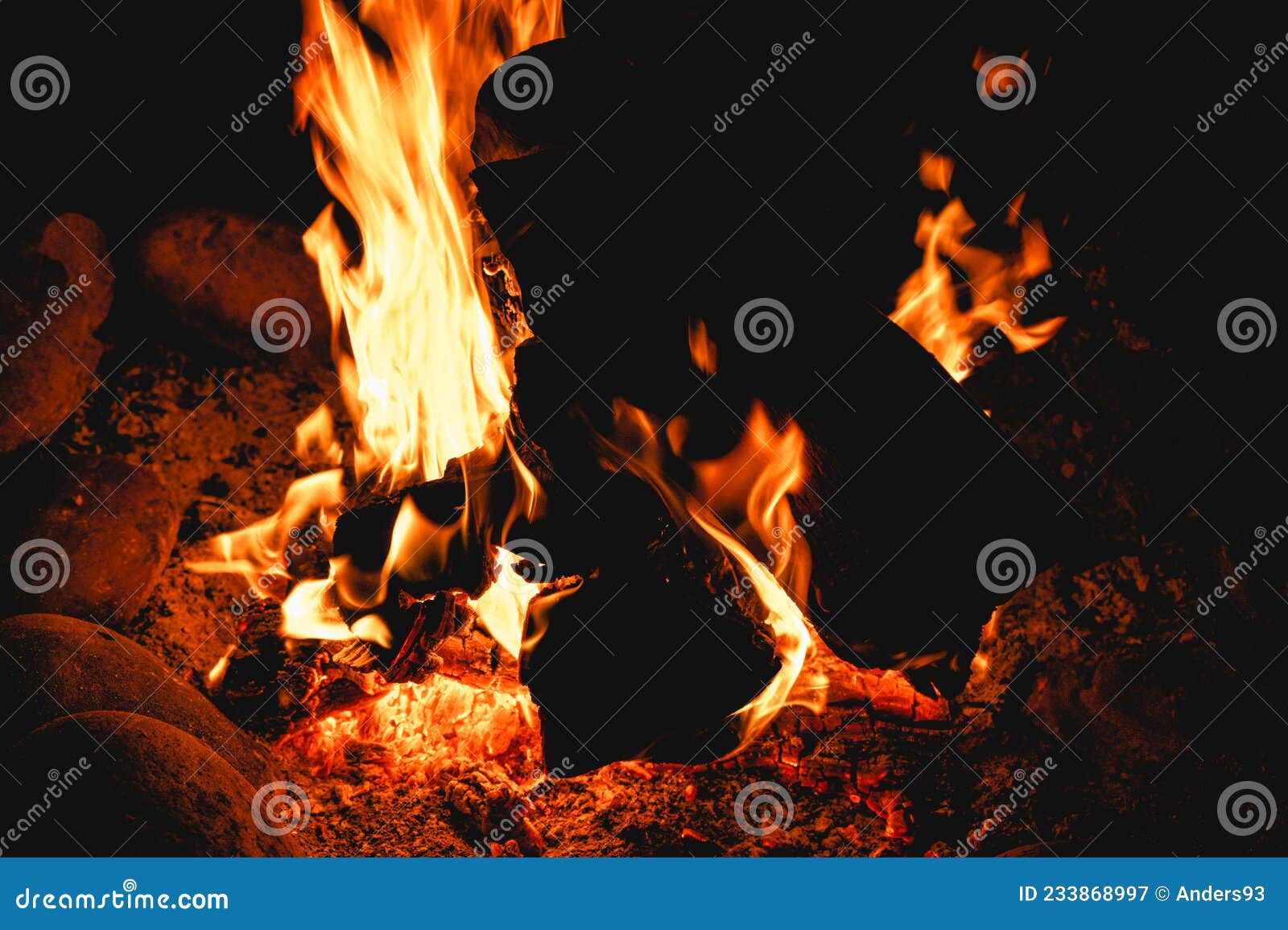 Flames and Wood Burning in a Firepit Stock Image - Image of glow, ashes ...